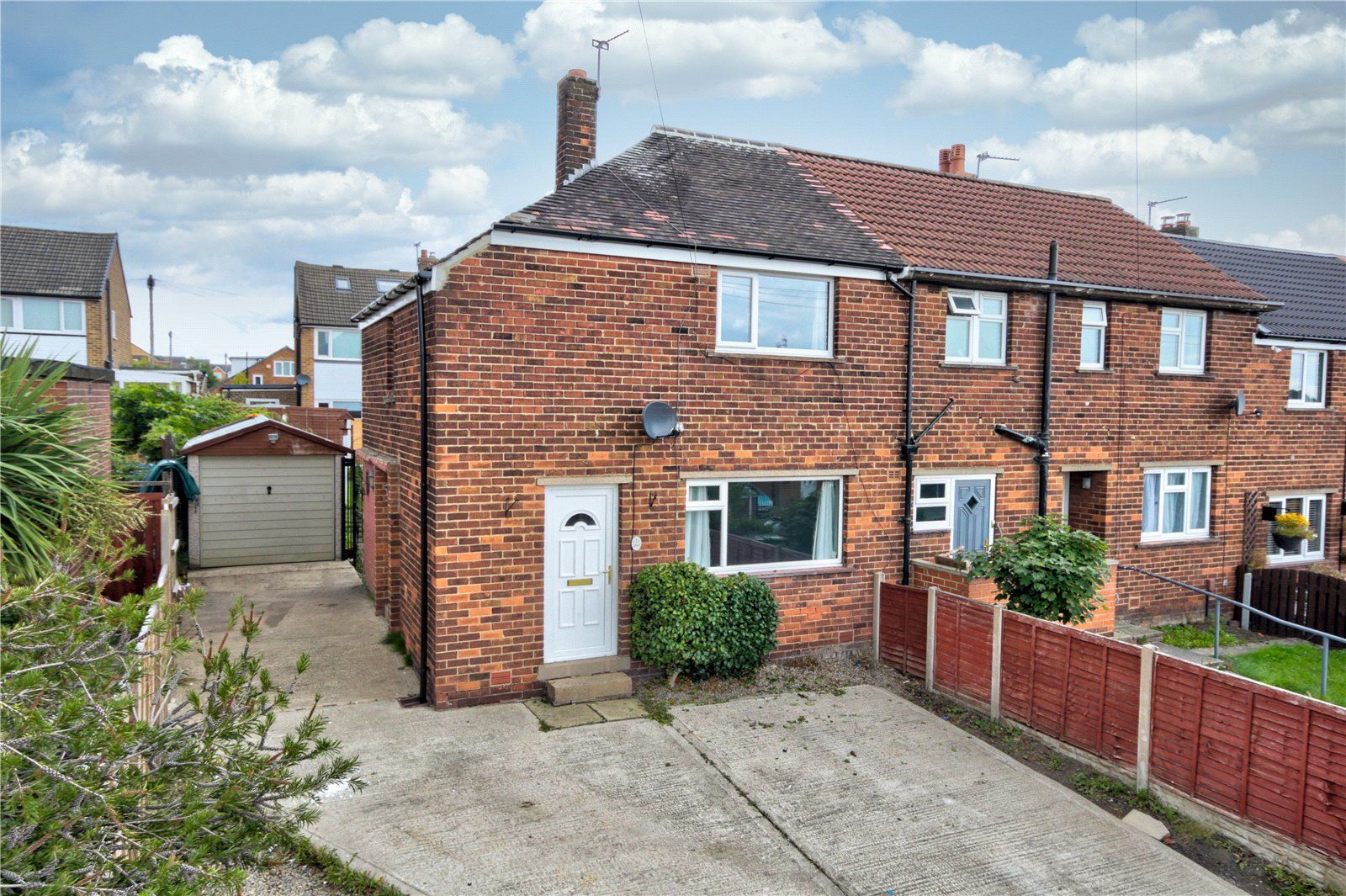 2 Bed End Terrace House For Sale In Acres Hall Avenue Pudsey West