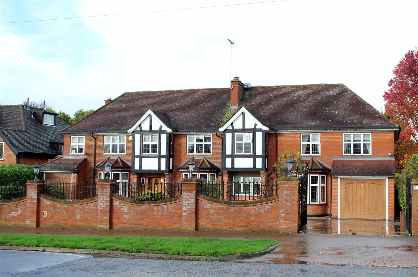 7 bed detached house for sale in Brookmans Avenue, Brookmans Park ...