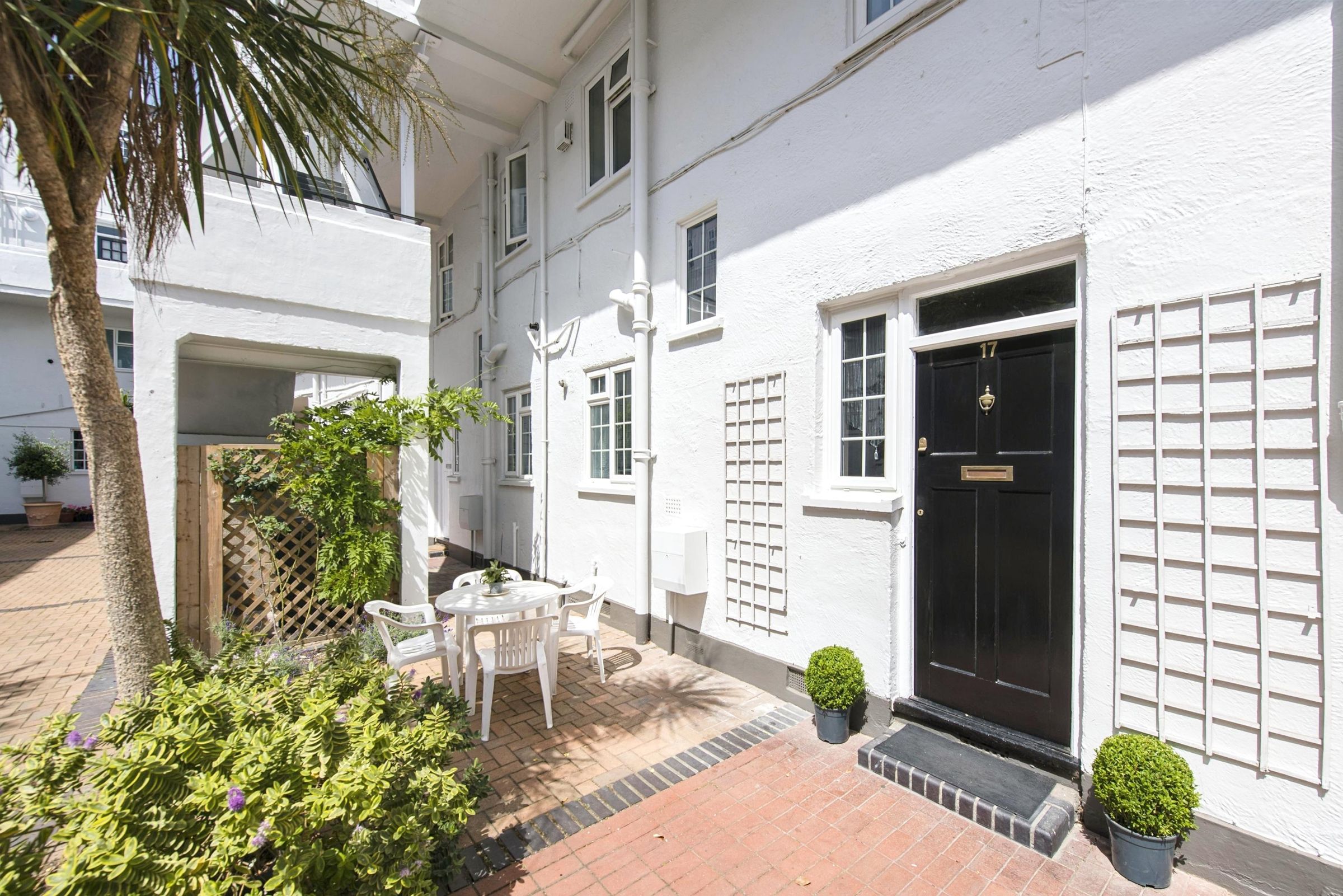 3 bed maisonette for sale in Grove Road, London SW13 - Zoopla