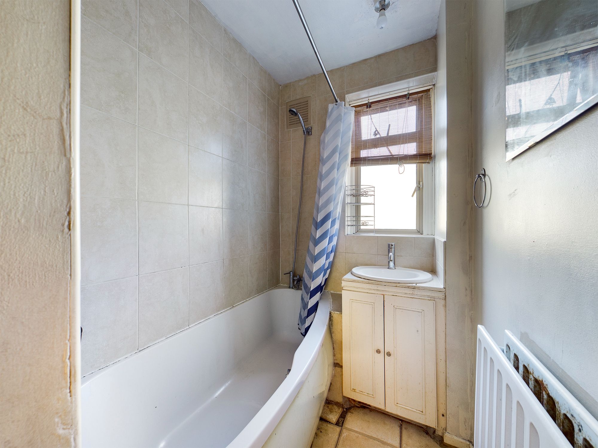 3 bed flat for sale in Cooks Road, London SE17 - Zoopla