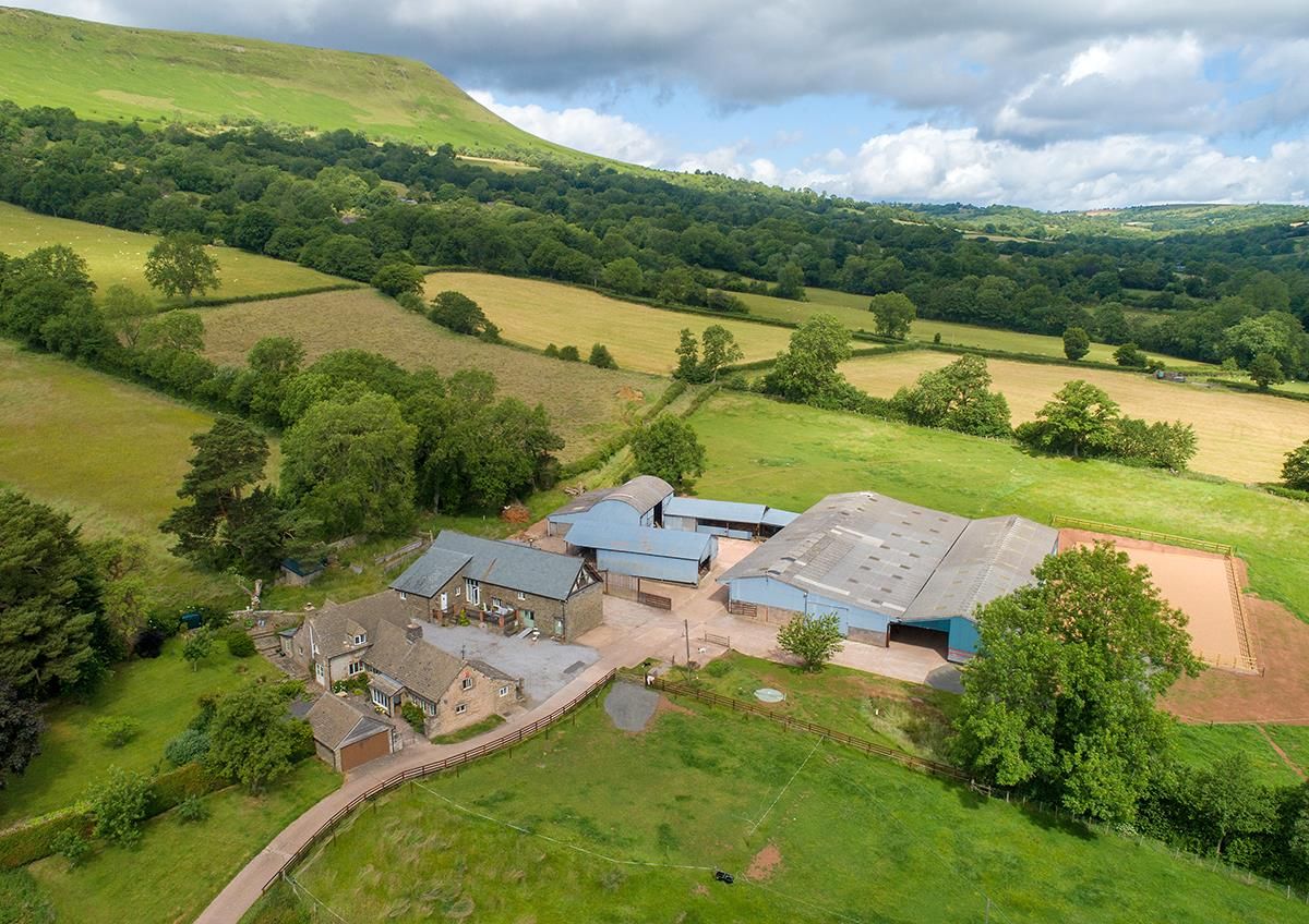 6 bed barn conversion for sale in Craswall, Herefordshire HR2 - Zoopla
