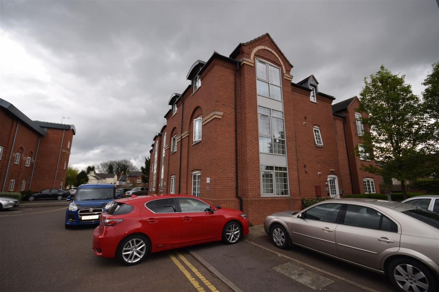 1 bed flat to rent in Caxton Court, Burton-On-Trent, Staffordshire DE14 ...