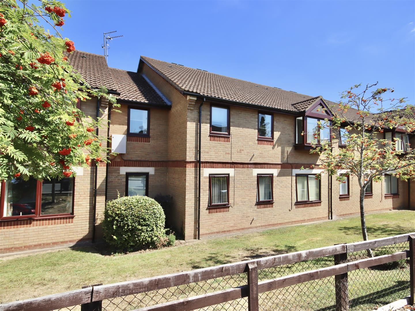 1 bed flat for sale in Charter Road, Chippenham SN15 - Zoopla