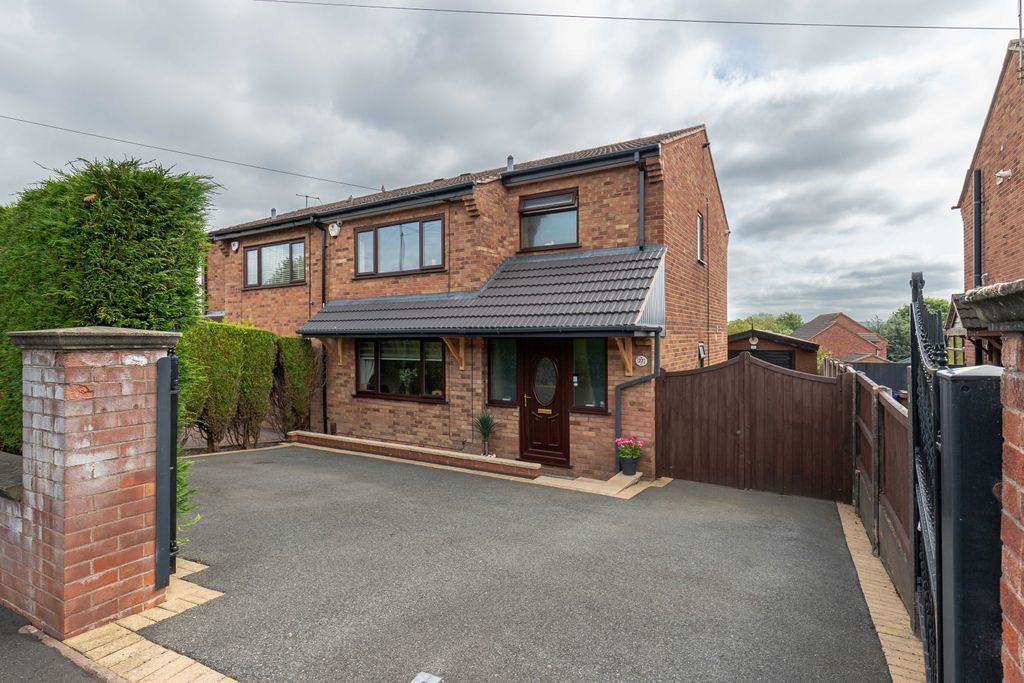 3 Bed Semi Detached House For Sale In Ledbury Crescent Birches Head