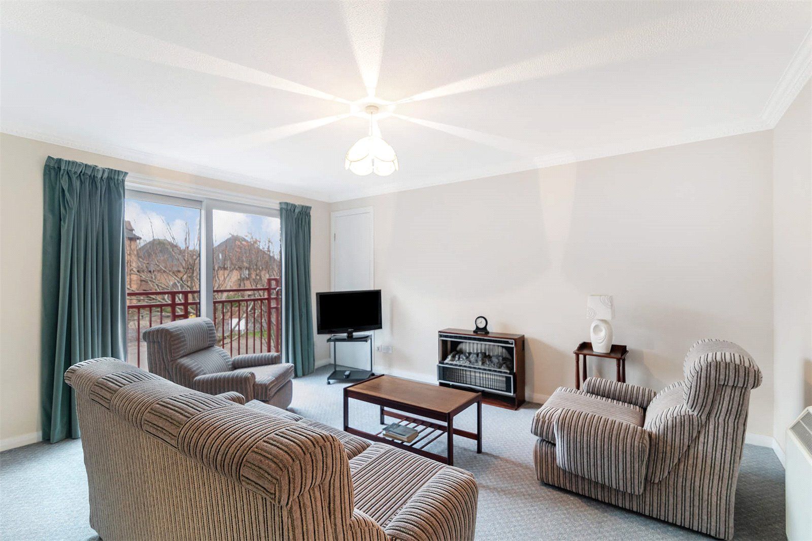 2 bed flat for sale in Curlinghall, Largs, North Ayrshire KA30 - Zoopla