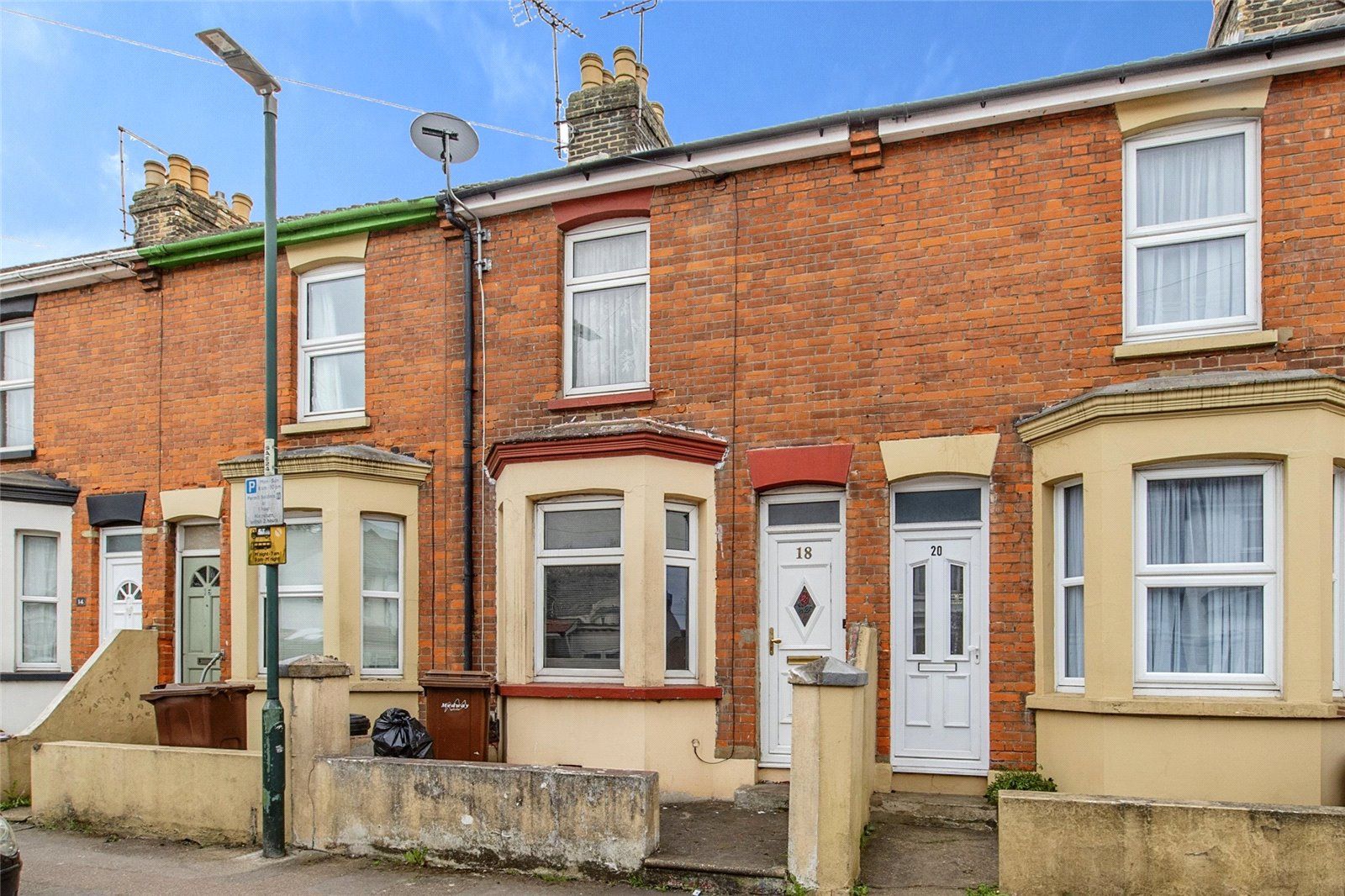 3 Bed Terraced House For Sale In St Johns Road Gillingham Kent
