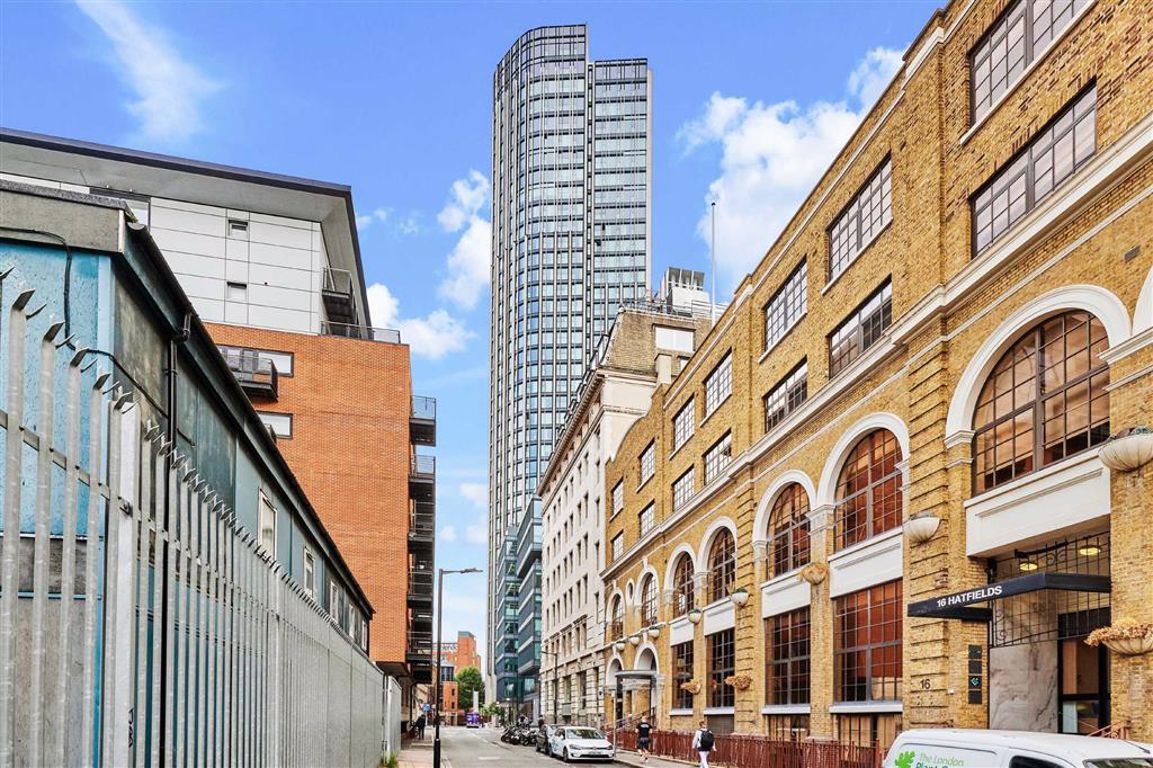 2 bed flat for sale in Upper Ground, London SE1 - Zoopla