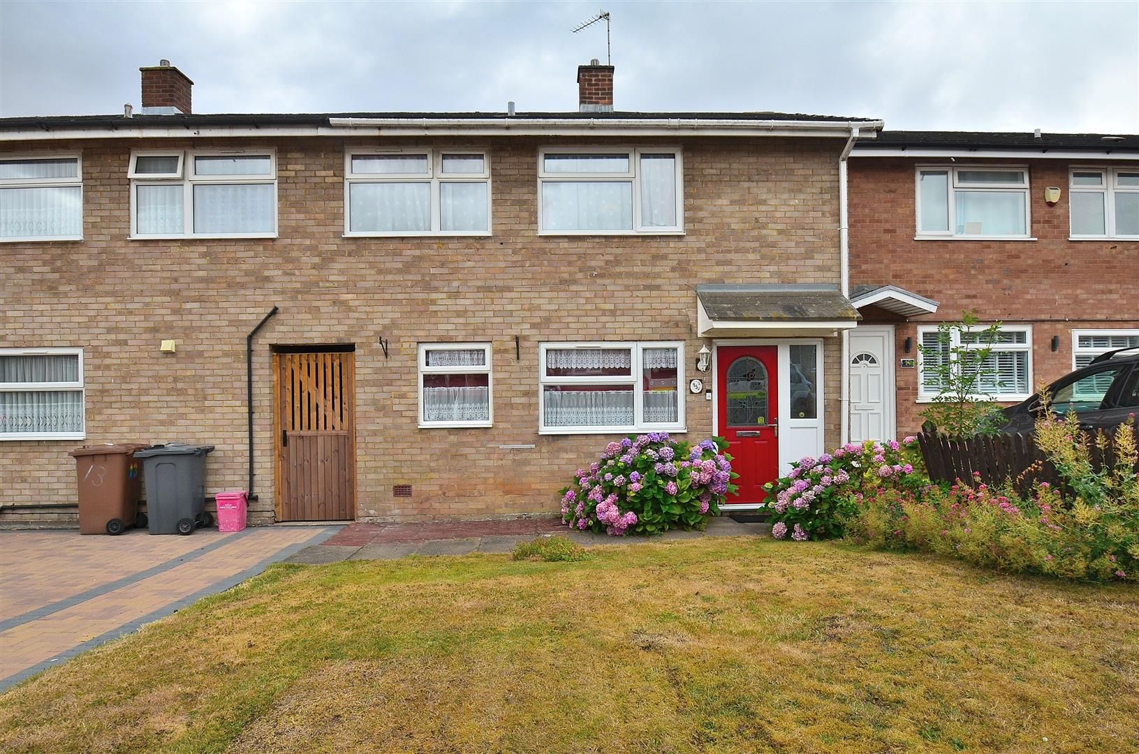 3 bed terraced house for sale in Edison Road, Stevenage SG2 - Zoopla