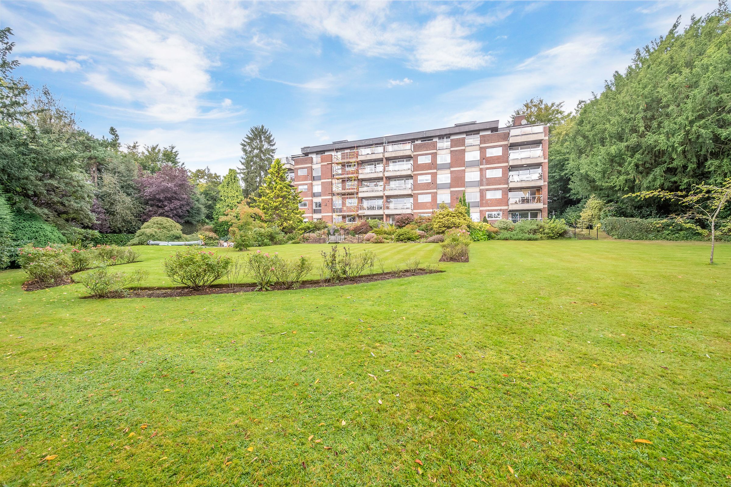 3 bed flat for sale in West Hill, Oxted RH8 - Zoopla