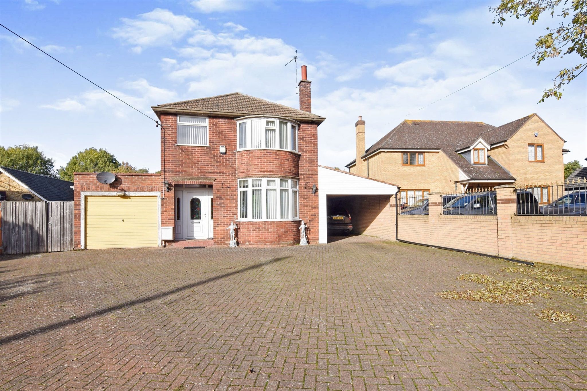 3 bed detached house for sale in Folksworth Road, Norman Cross ...