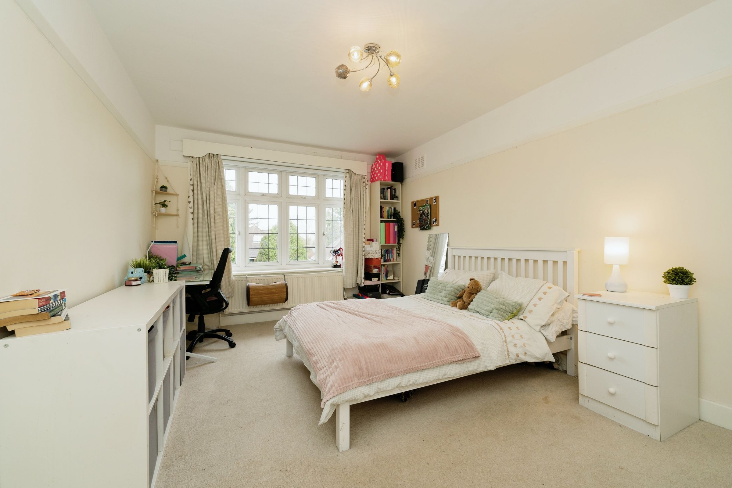 4 bed detached house for sale in Queen Eleanors Road, Guildford GU2 ...