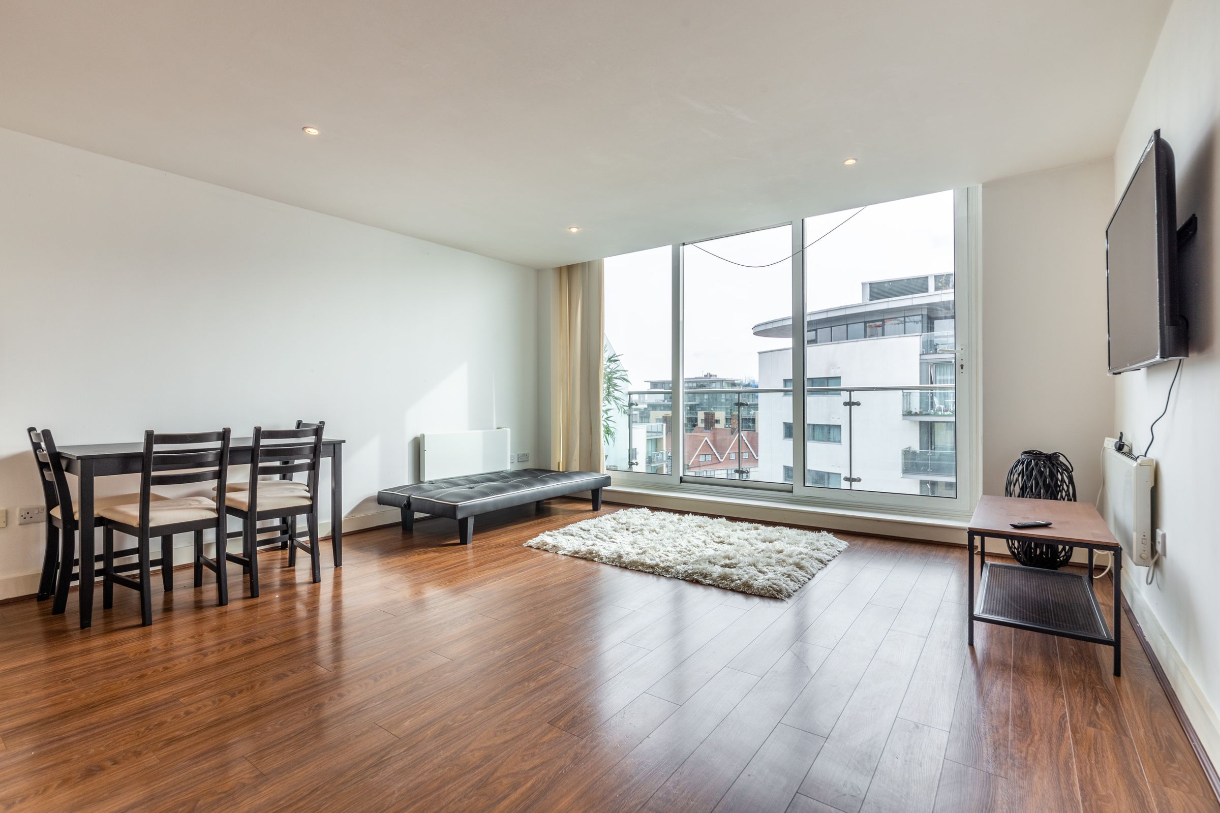 2 bed flat to rent in Fathom Court, 2 Basin Approach, Gallions Reach ...