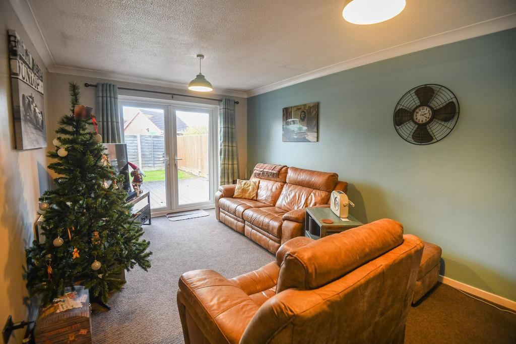 2 Bed Detached Bungalow For Sale In Malt Drive South Brink Wisbech