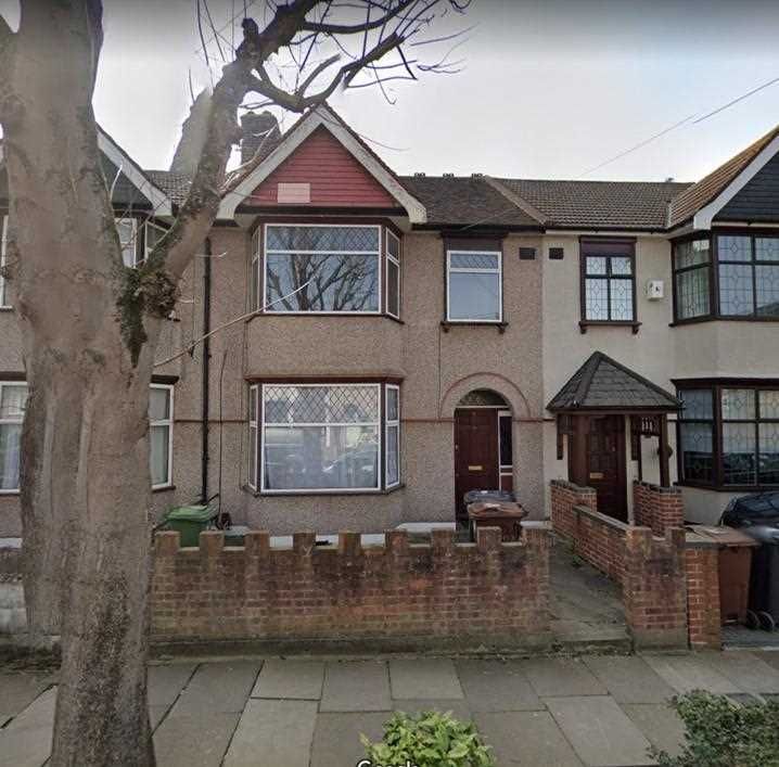 3 bed terraced house to rent in Netherfield Gardens, Barking IG11 - Zoopla