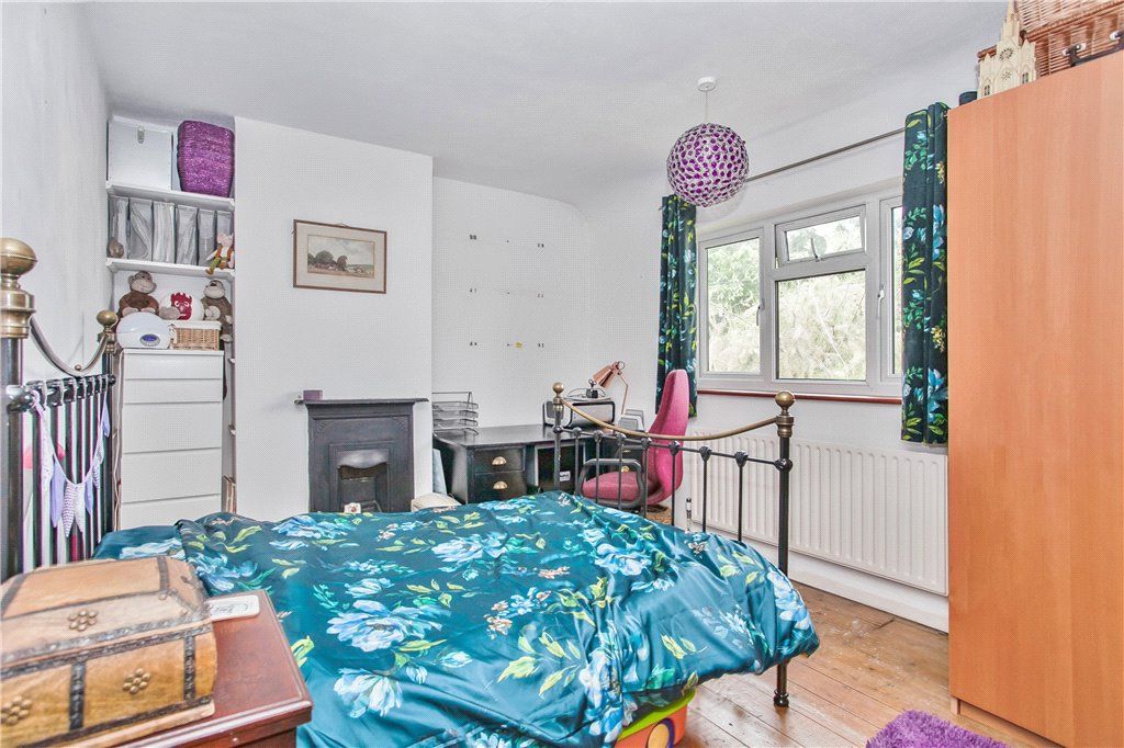 3 Bed Semi Detached House For Sale In Powder Mill Lane Twickenham Tw2
