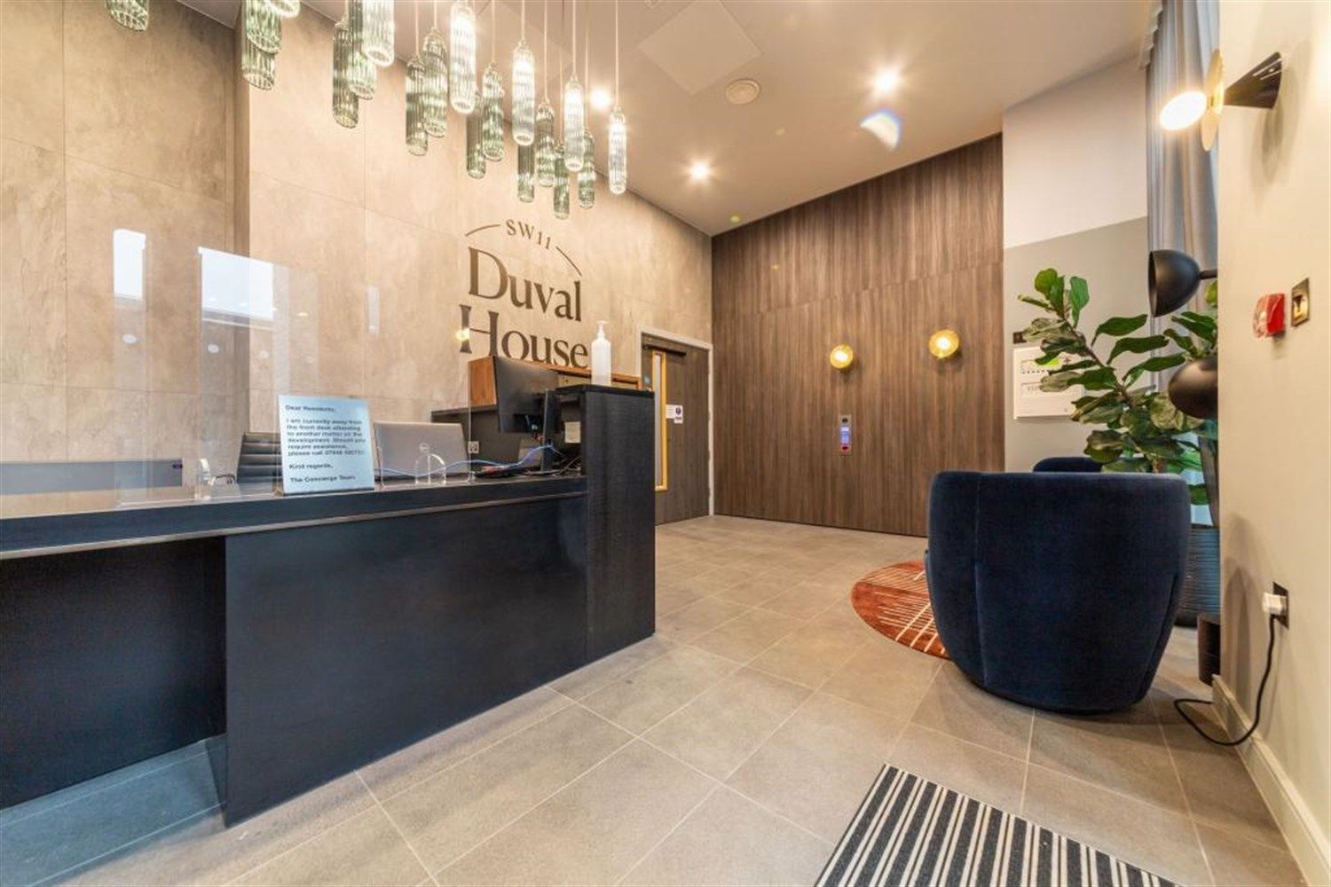 2 bed flat to rent in Grant Road, London SW11 - Zoopla