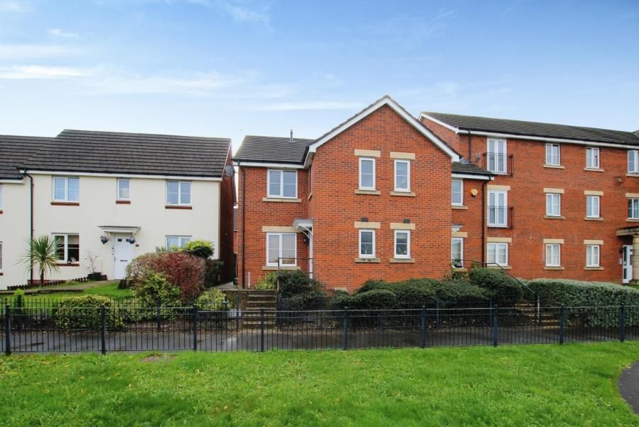 2 bed property to rent in Amis Walk, Horfield, Bristol BS7 - Zoopla