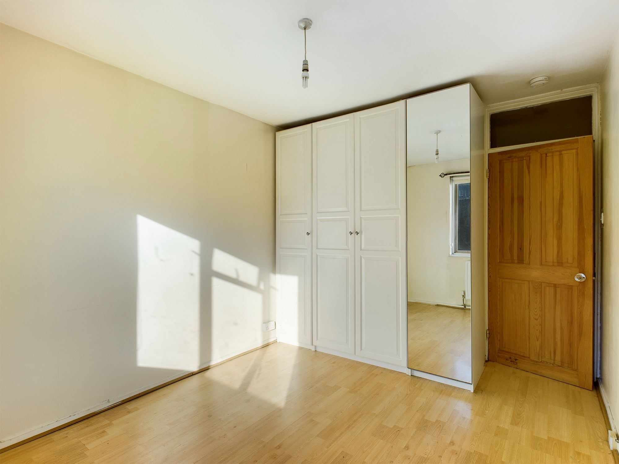 3 bed flat for sale in Cooks Road, London SE17 - Zoopla