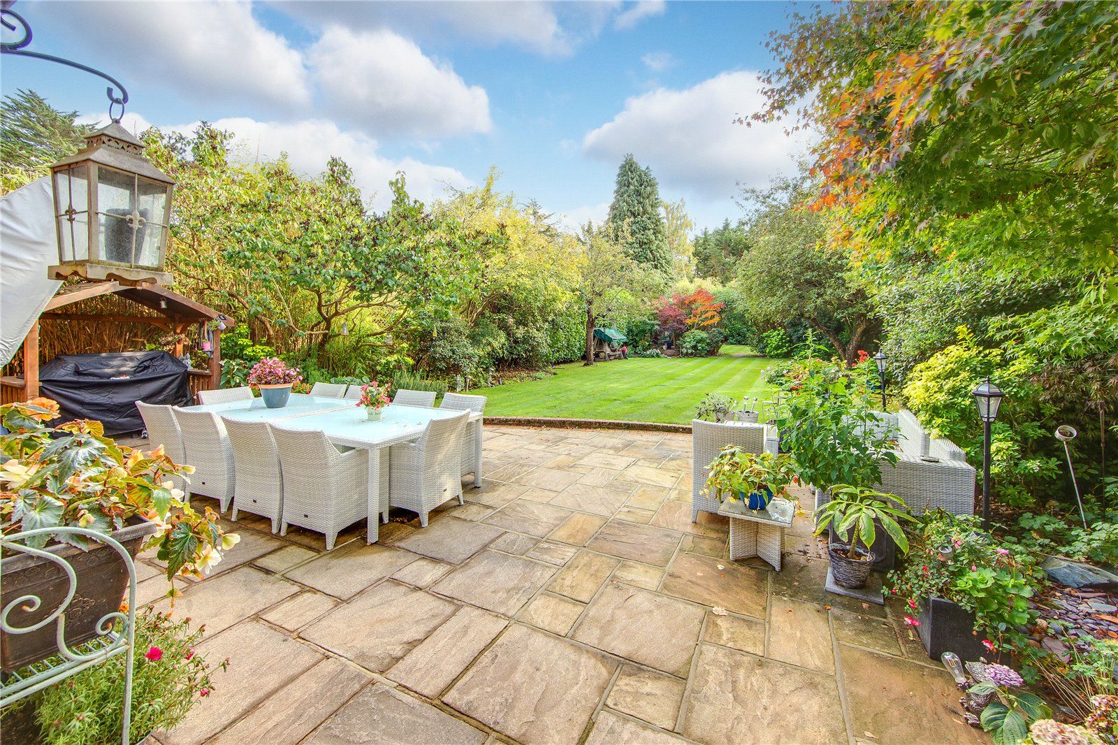 6 bed detached house for sale in Loom Lane, Radlett, Hertfordshire WD7 ...