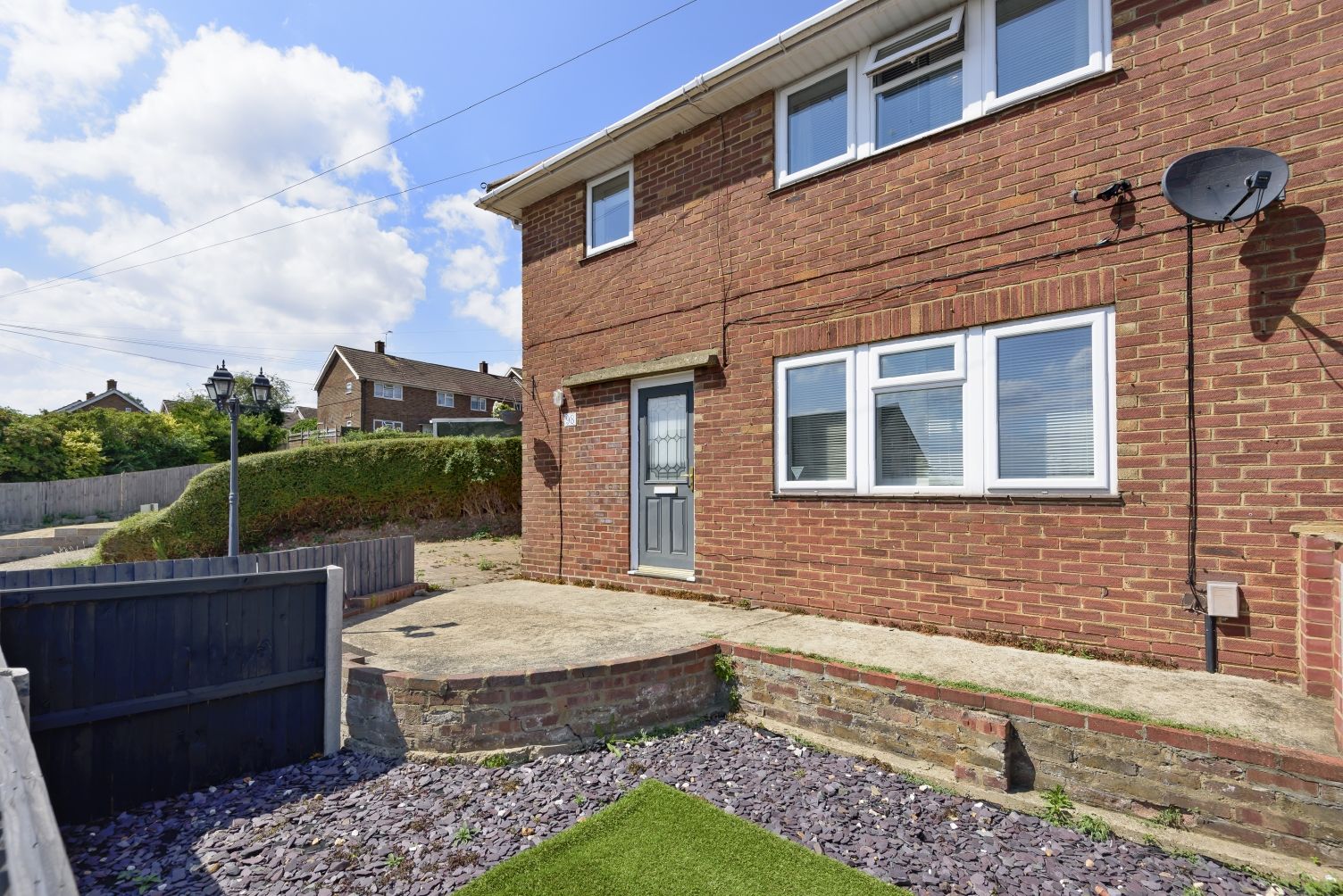 3 Bed End Terrace House For Sale In Laburnum Road Strood Rochester