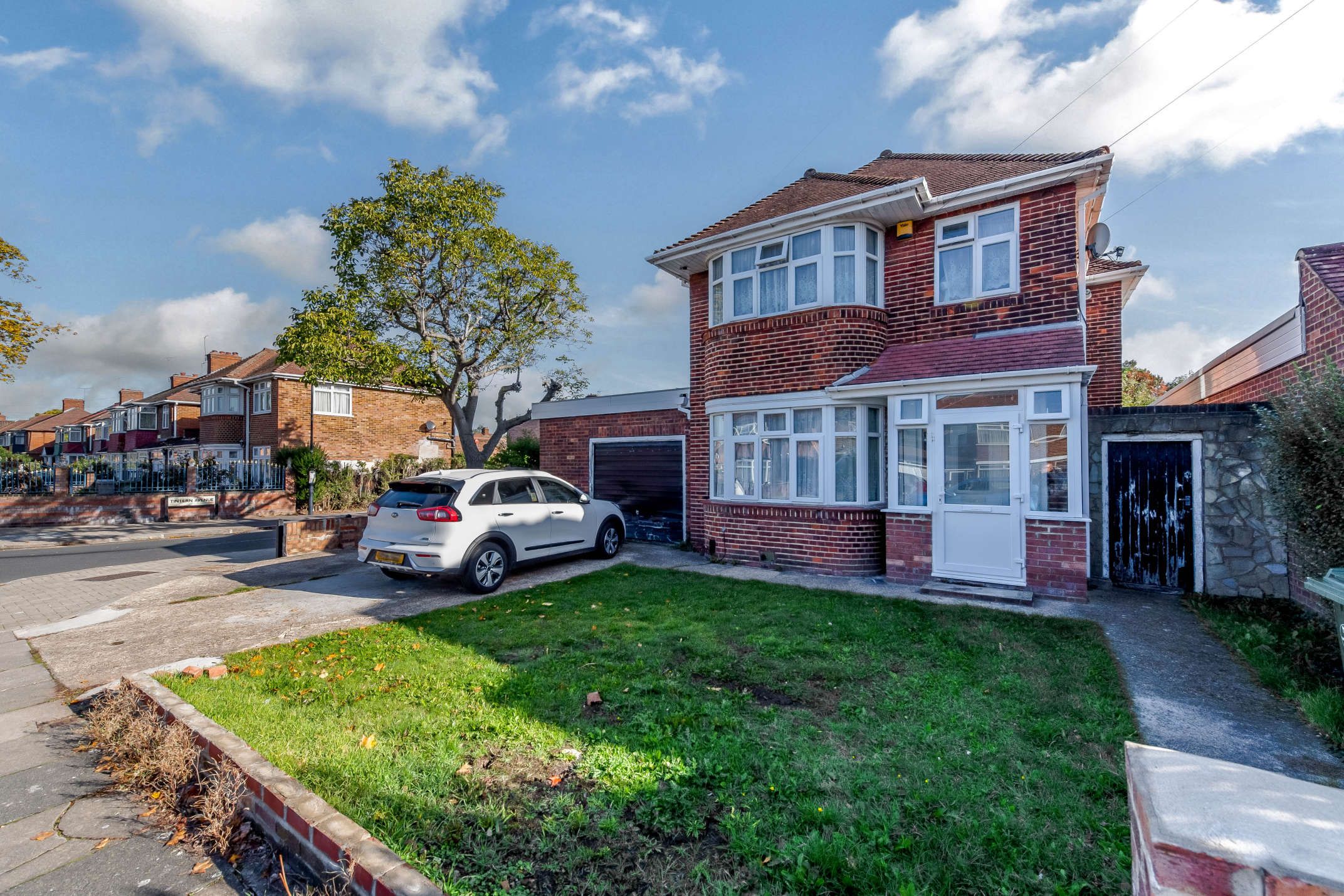 4 bed detached house for sale in North Way, London NW9 - Zoopla
