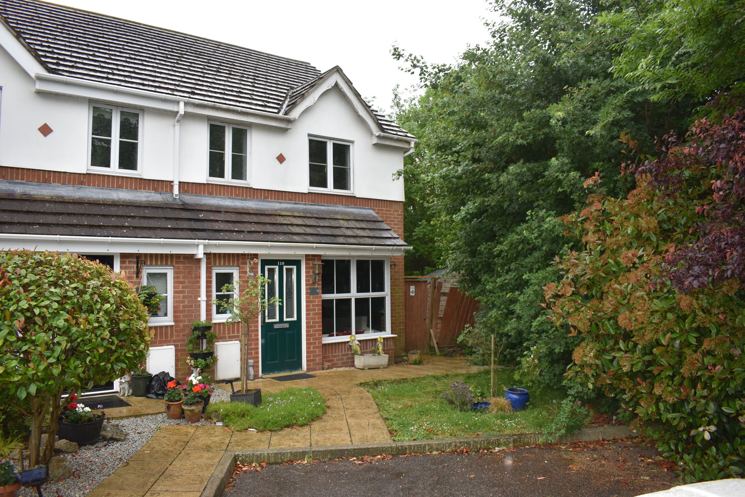 3 Bed End Terrace House For Sale In Bancroft Chase Hornchurch Essex