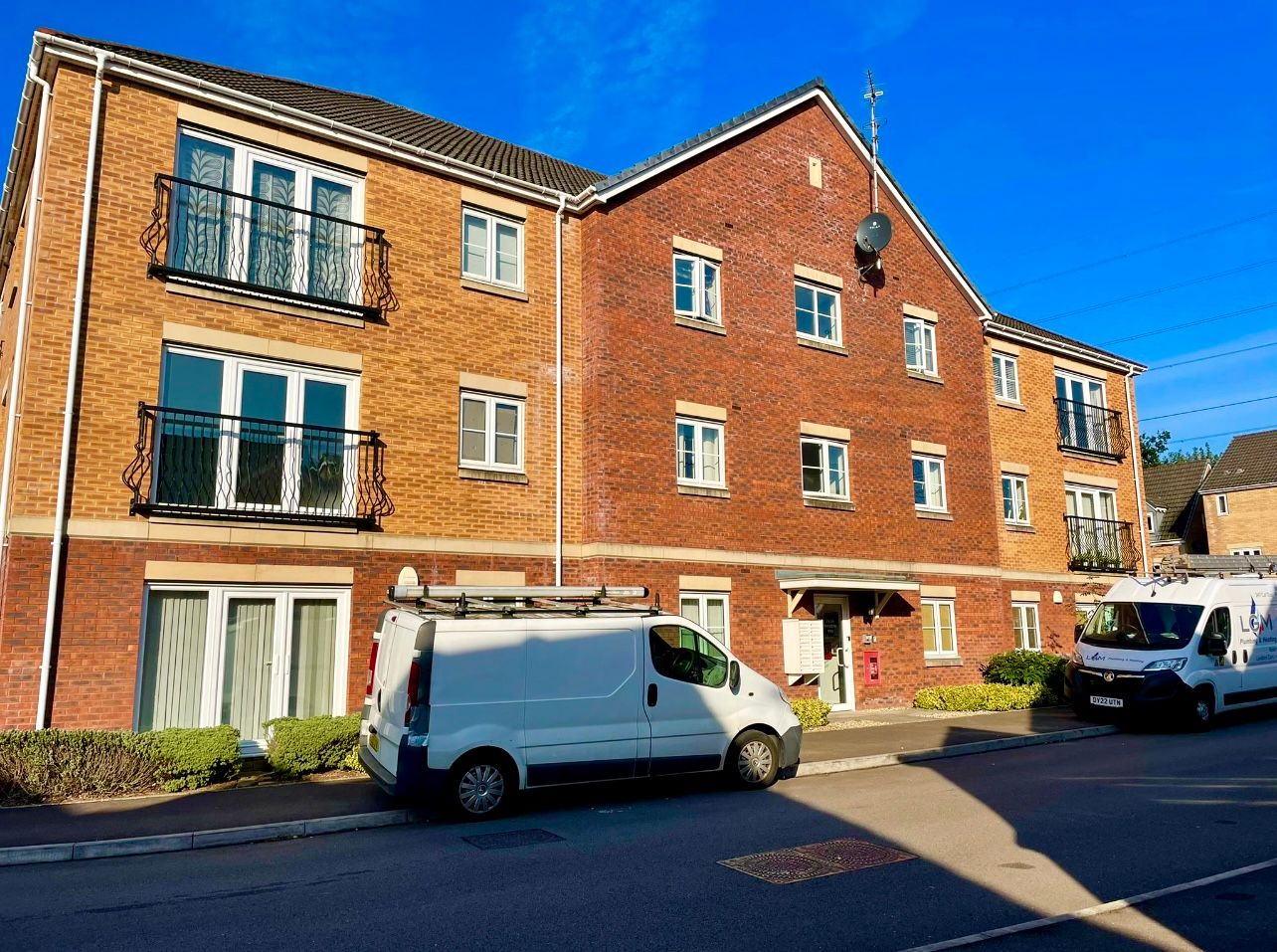 1 bed flat for sale in Meadow Way, Tyla Garw, Pontyclun, Mid Glamorgan ...