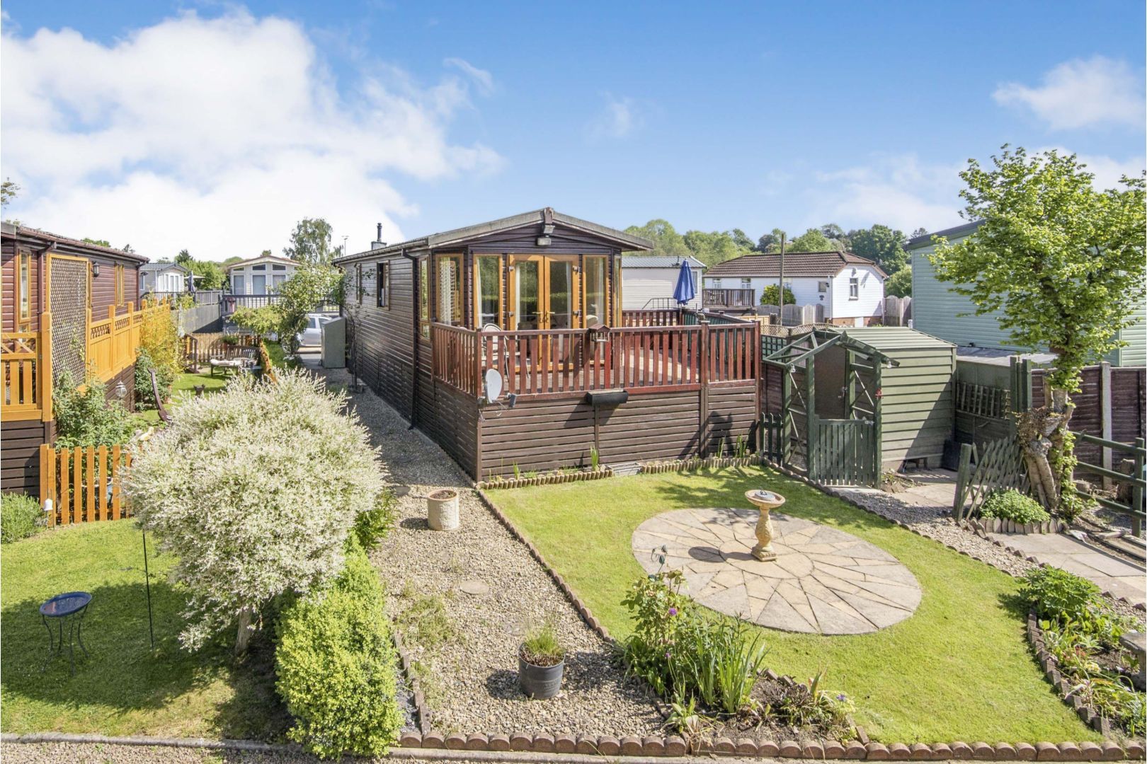 2 bed mobile/park home for sale in Shrawley, Worcester WR6 - Zoopla