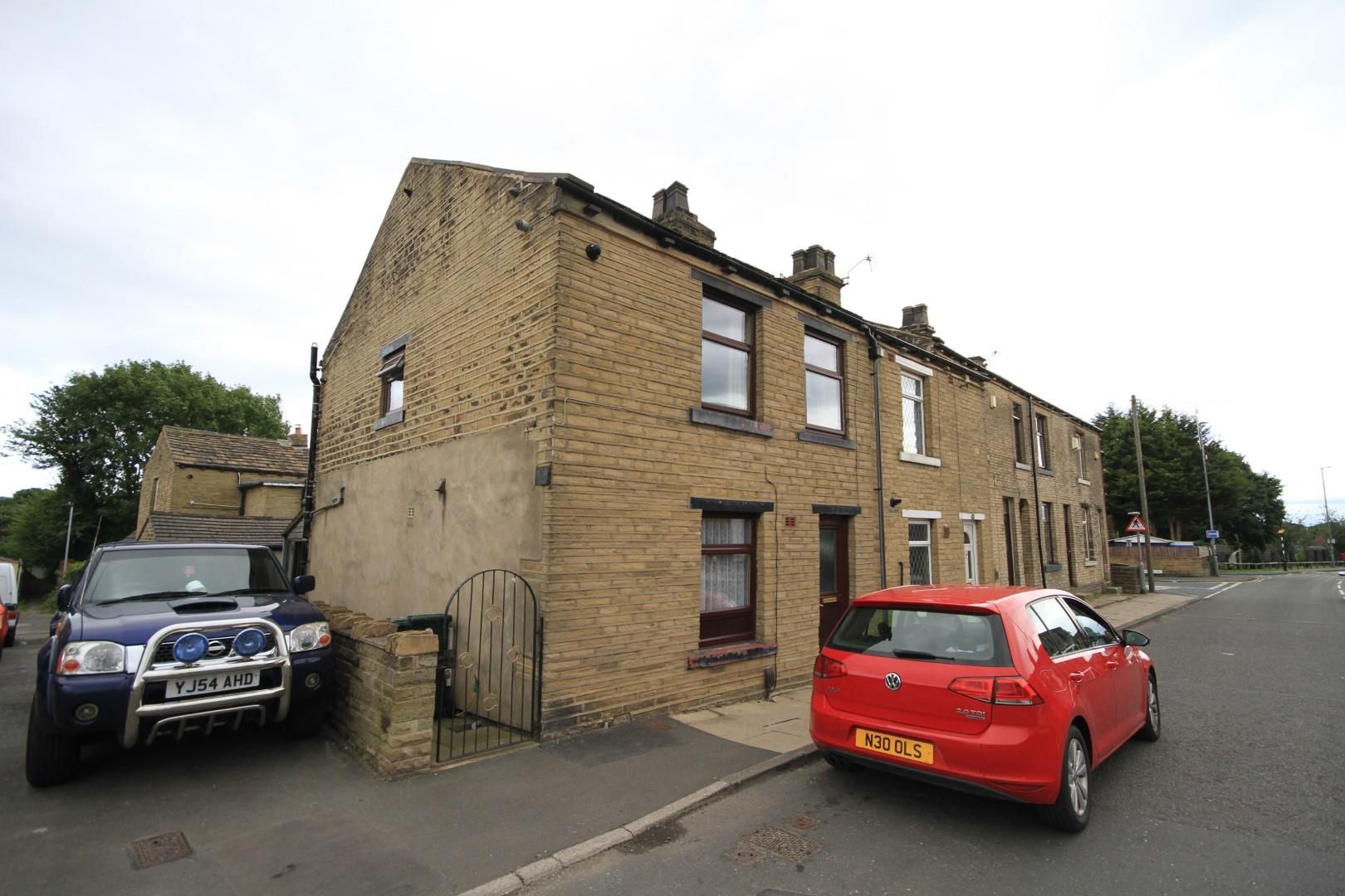 3 Bed Terraced House For Sale In Huddersfield Road Wyke Bradford Bd12