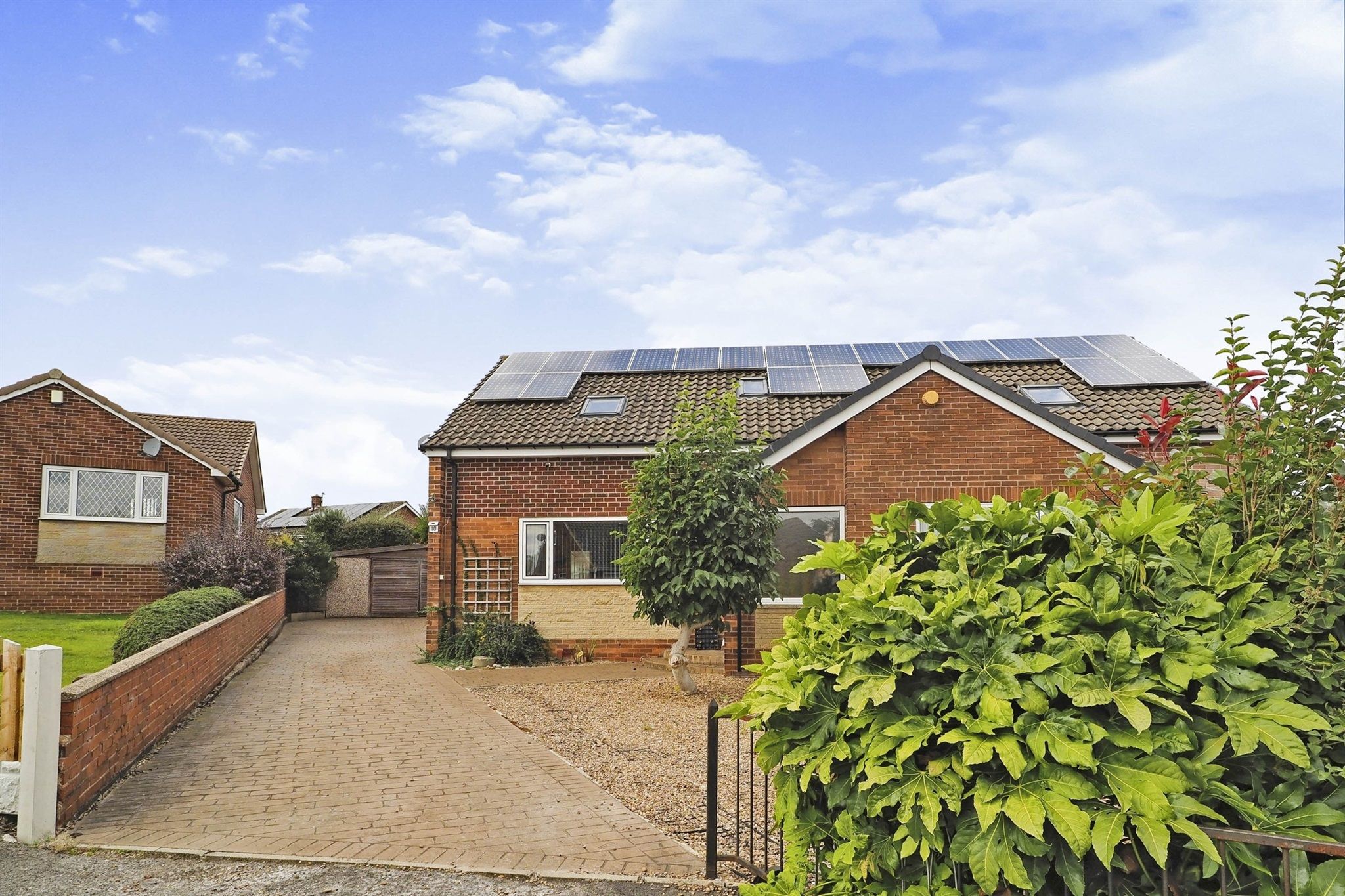 5 bed detached bungalow for sale in Moorcrest Rise, Staincross ...