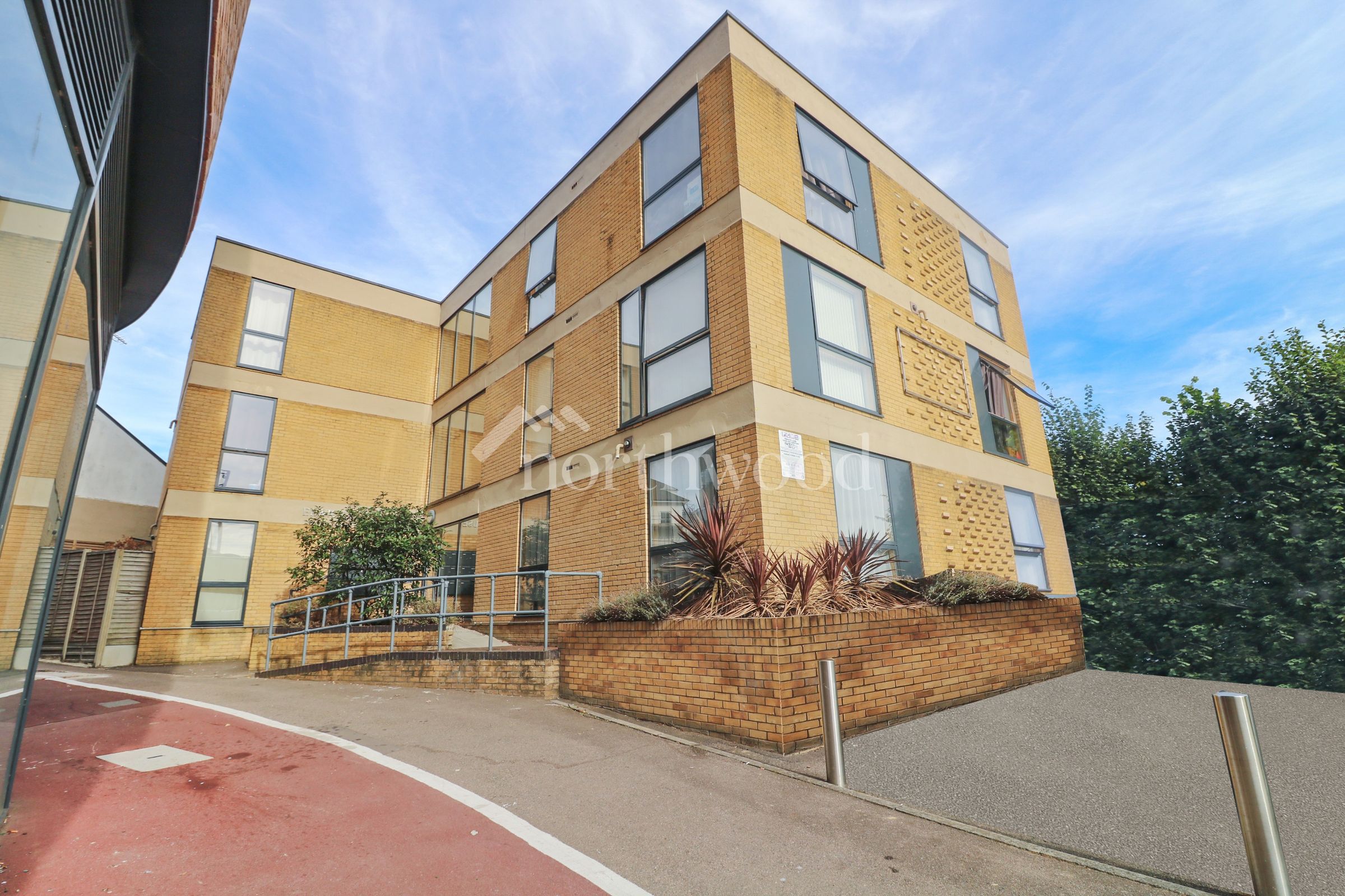 1 bed flat for sale in Elwick Road, Town Centre, Ashford TN23 - Zoopla