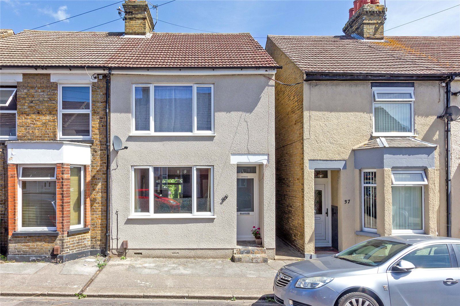 3 Bed Semi Detached House For Sale In Hythe Road Sittingbourne Kent