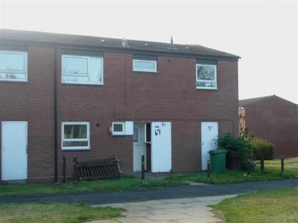 4 bed terraced house to rent in Bishopdale, Brookside, Telford TF3 - Zoopla