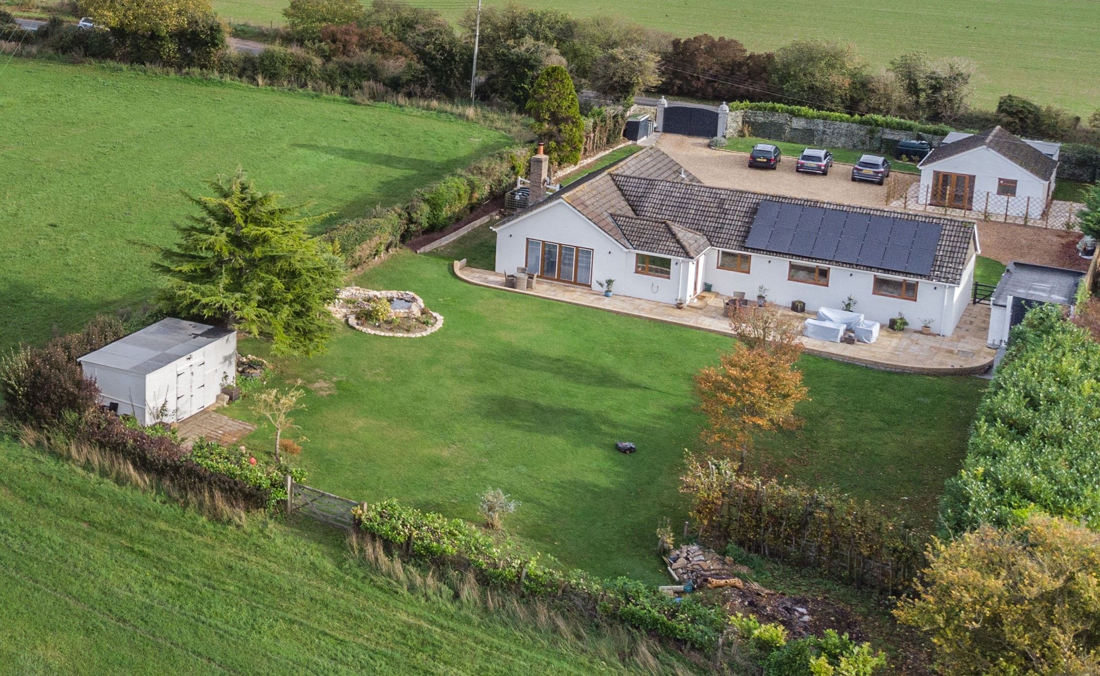 5 bed bungalow for sale in Romsey Road, Nether Wallop, Stockbridge, Hampshire SO20 - Zoopla