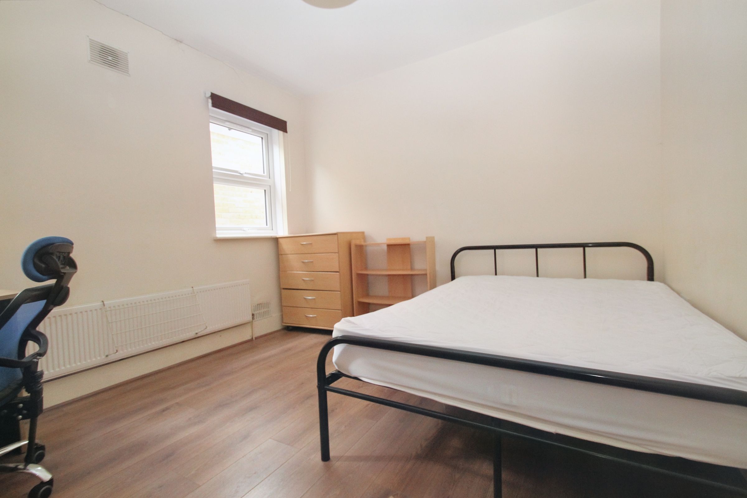 6 bed semi-detached house for sale in Cowley Mill Road, Uxbridge ...