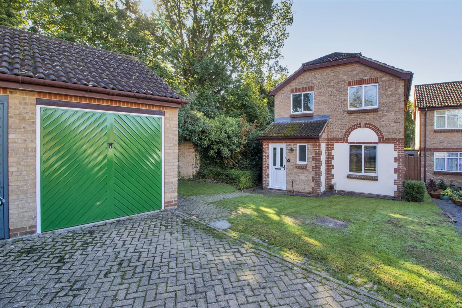 4 bed detached house for sale in Town Acres, Tonbridge TN10 - Zoopla