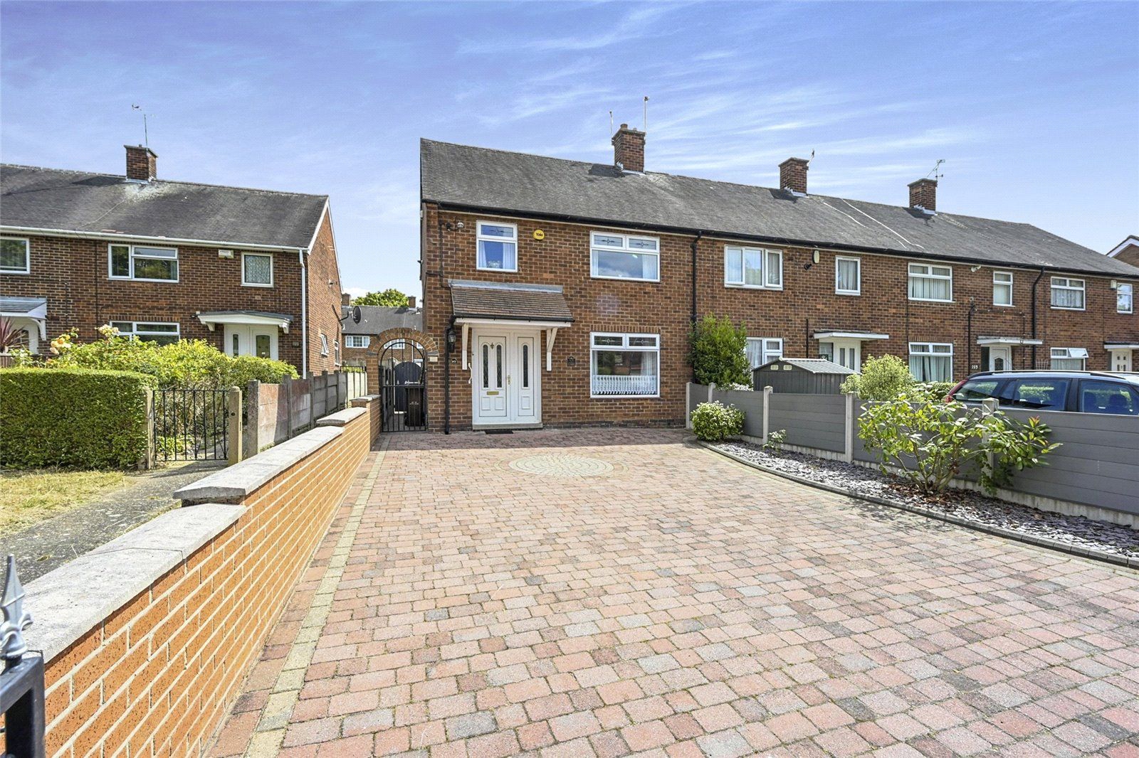 3 Bed End Terrace House For Sale In Bridgnorth Drive Clifton