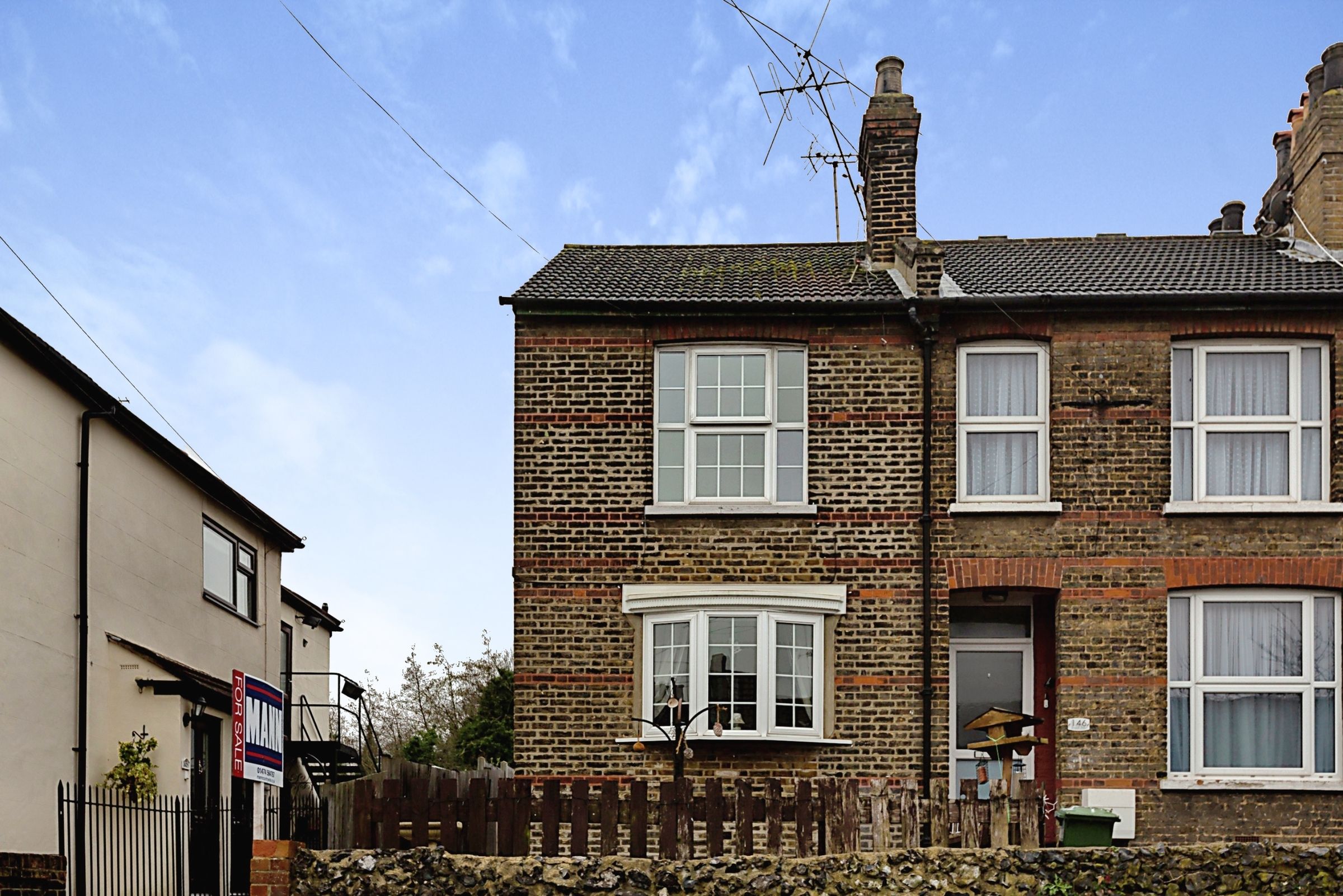 3 Bed End Terrace House For Sale In Charles Street Greenhithe Kent