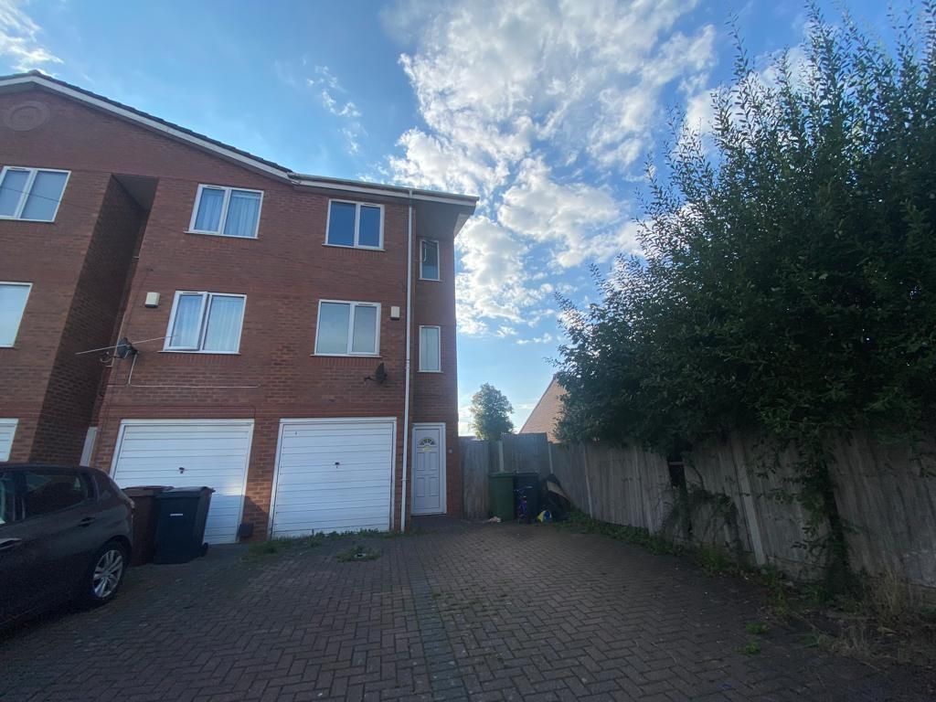 3 bed town house for sale in Queens Road, Rock Ferry, Birkenhead CH42 ...