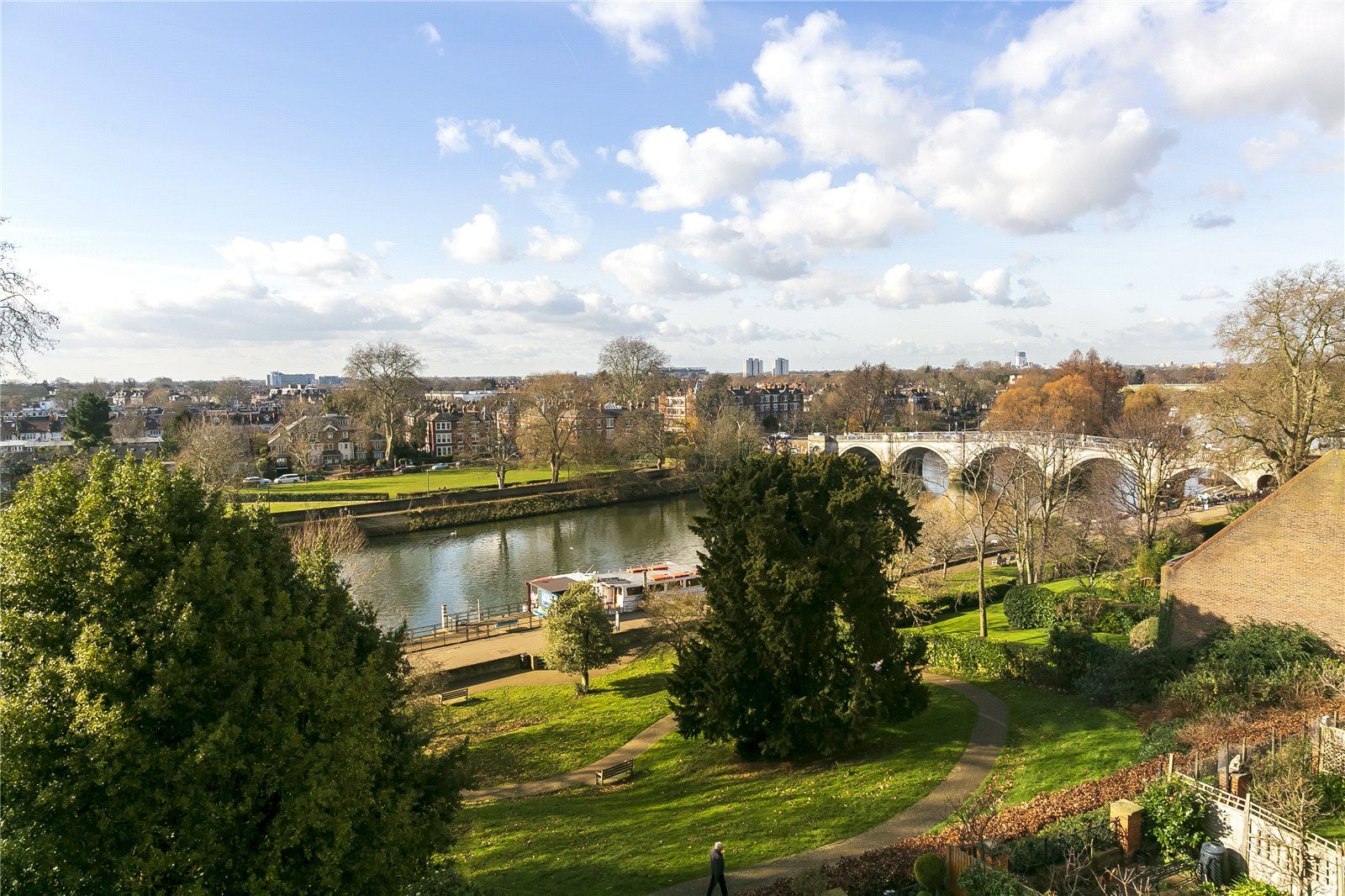 2 bed flat for sale in Petersham Road, Richmond TW10 - Zoopla
