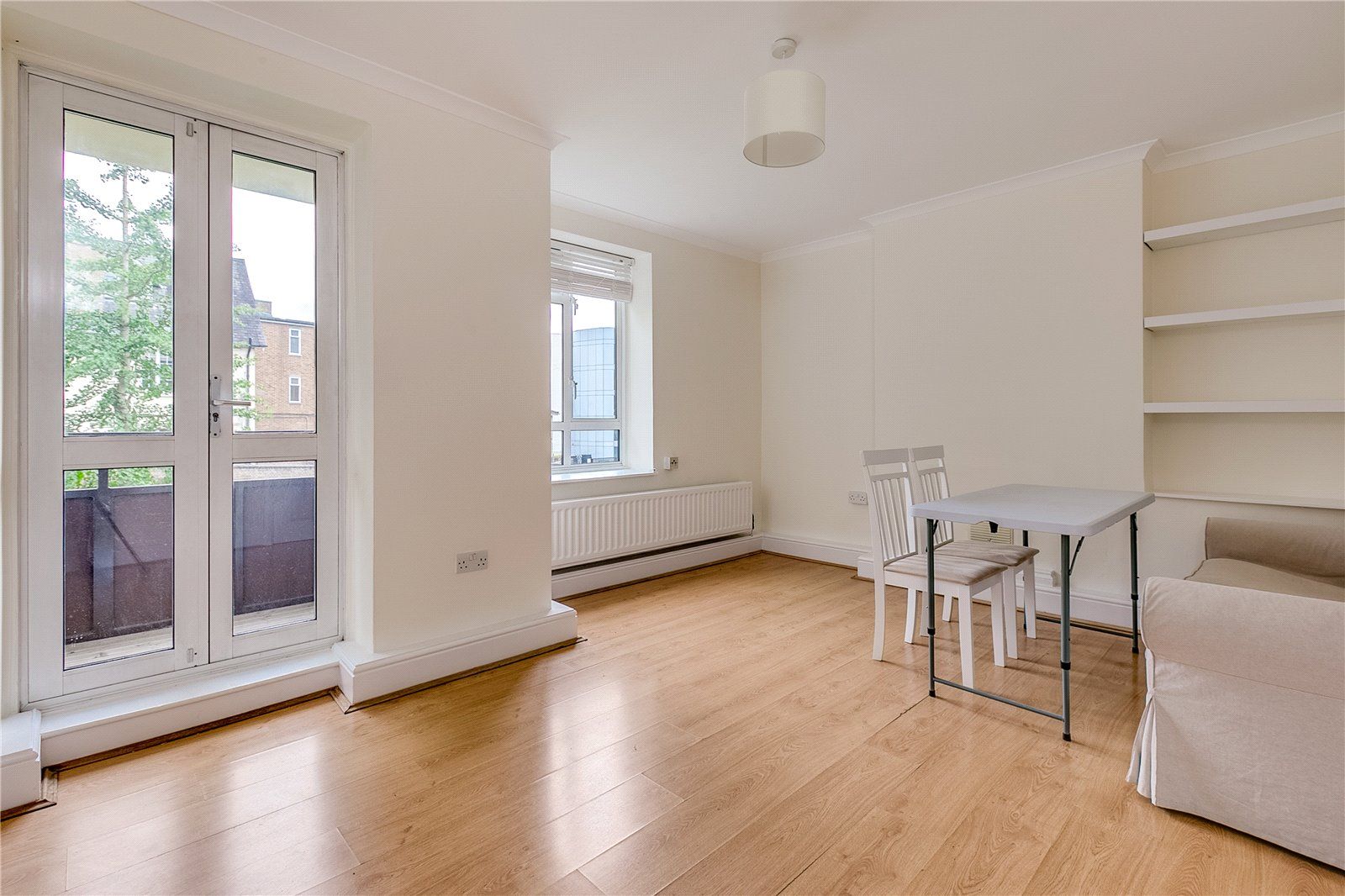 2 bed flat to rent in Toland Square, London SW15 - Zoopla