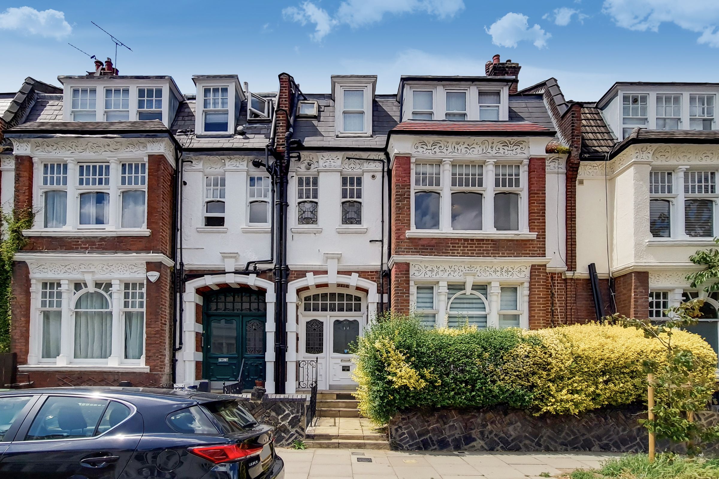 2 bed flat for sale in Howitt Road, Belsize Park NW3 - Zoopla