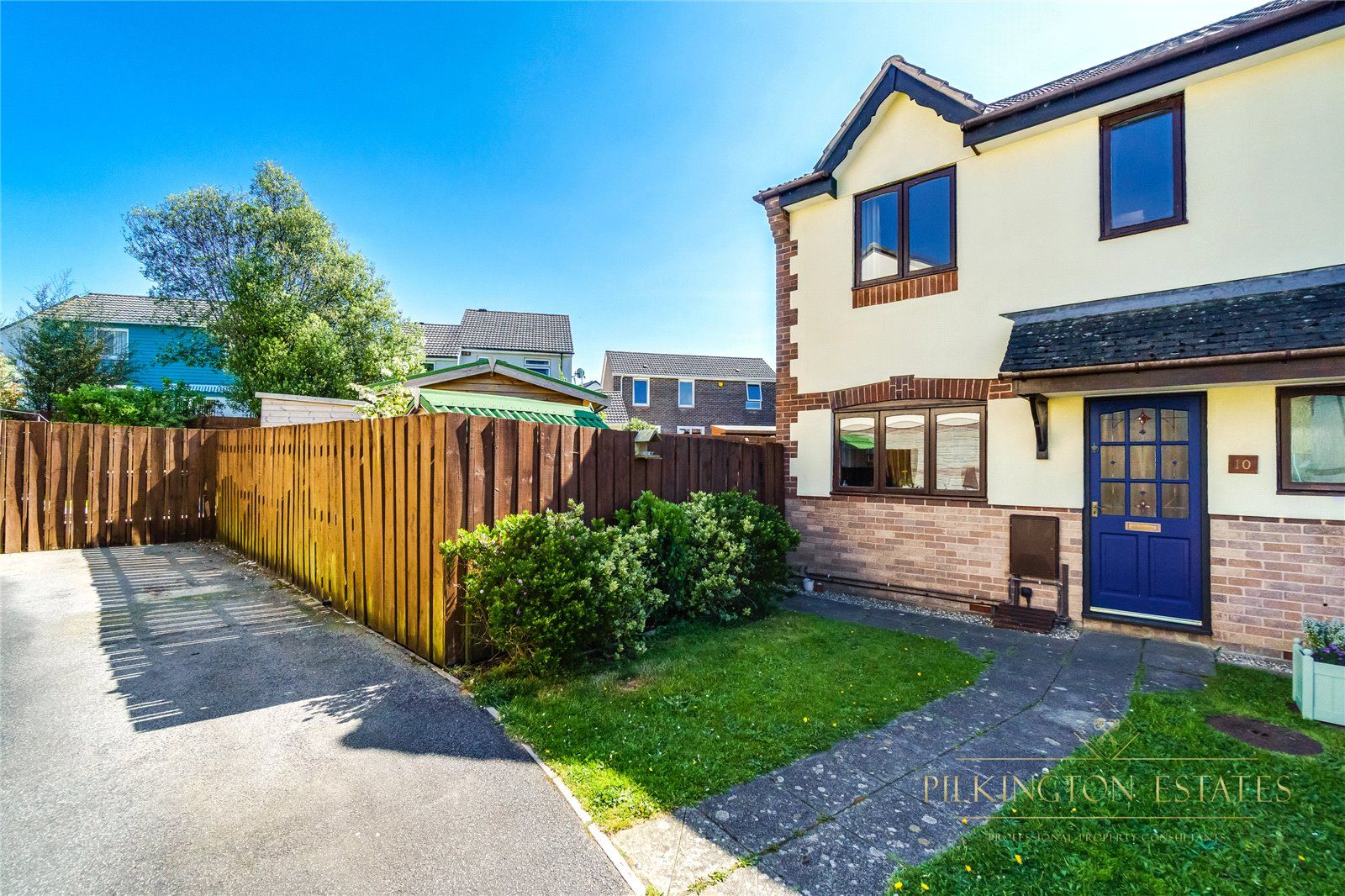 3 bed end terrace house for sale in Larch Close, Latchbrook, Saltash ...