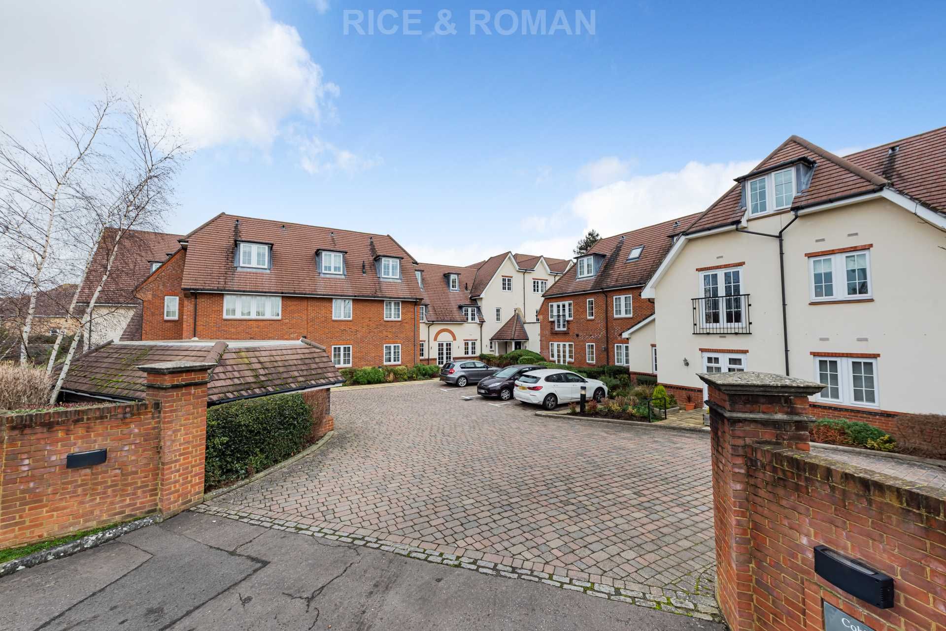 1 bed flat for sale in Between Streets, Cobham KT11 - Zoopla