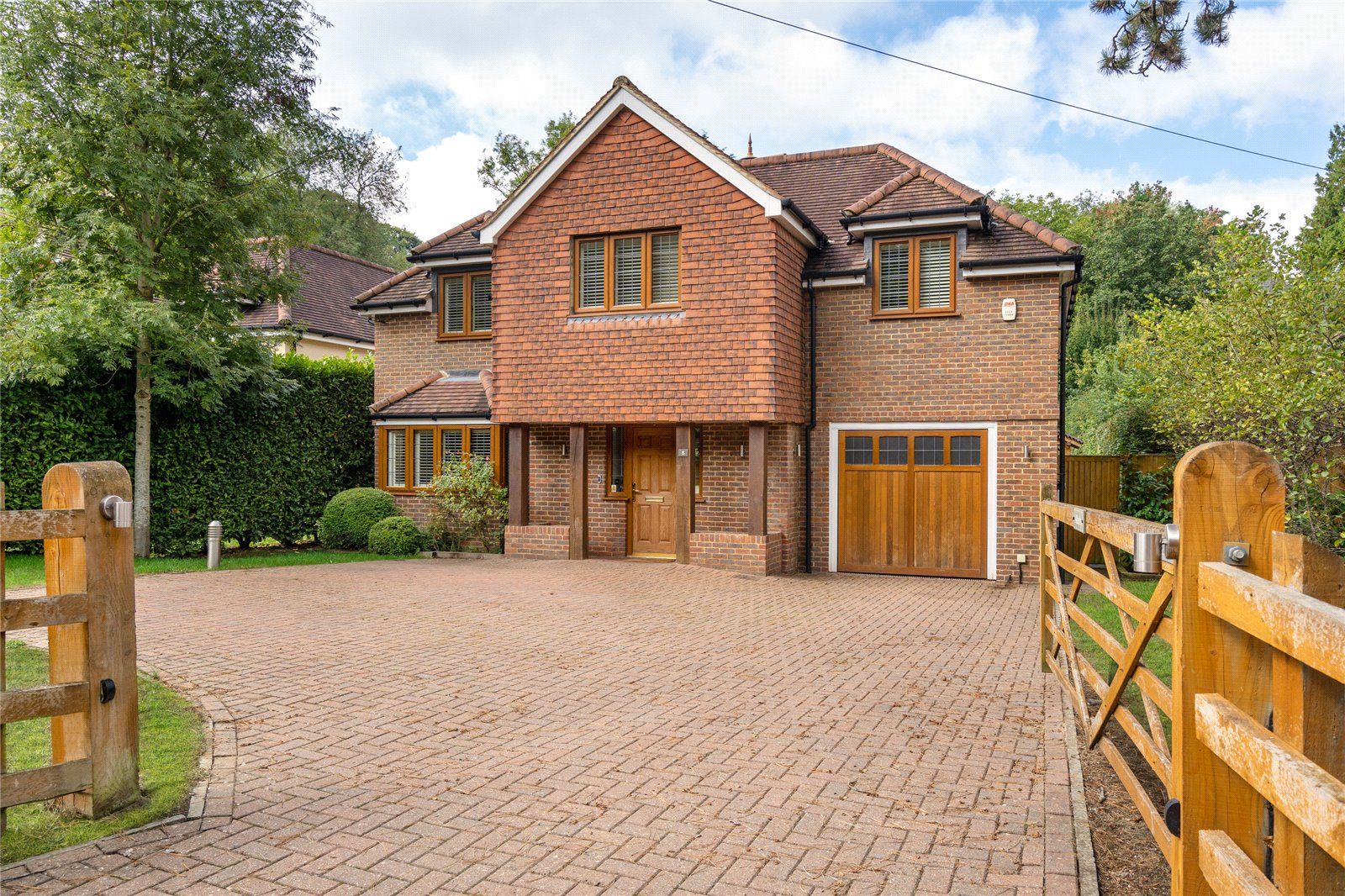 5 bed detached house for sale in Welcomes Road, Kenley, Surrey CR8 - Zoopla