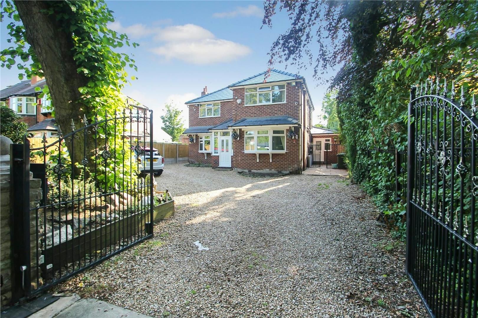 4 bed detached house for sale in Ashlands, Sale M33 - Zoopla