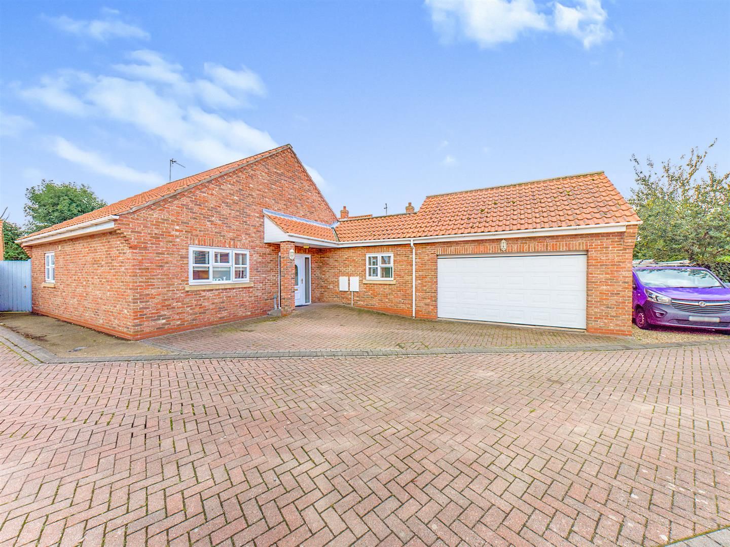 3 Bed Detached Bungalow For Sale In Blenheim Walk Brandesburton