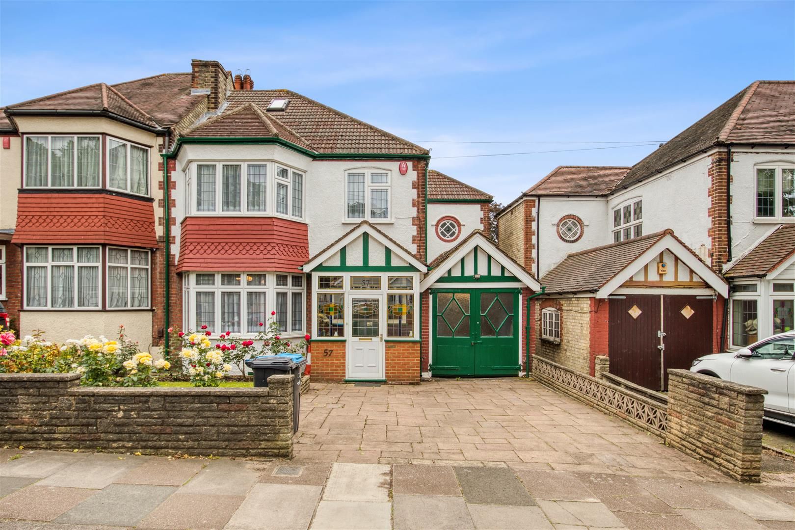 4 Bed Semi Detached House For Sale In Broomfield Avenue Palmers Green