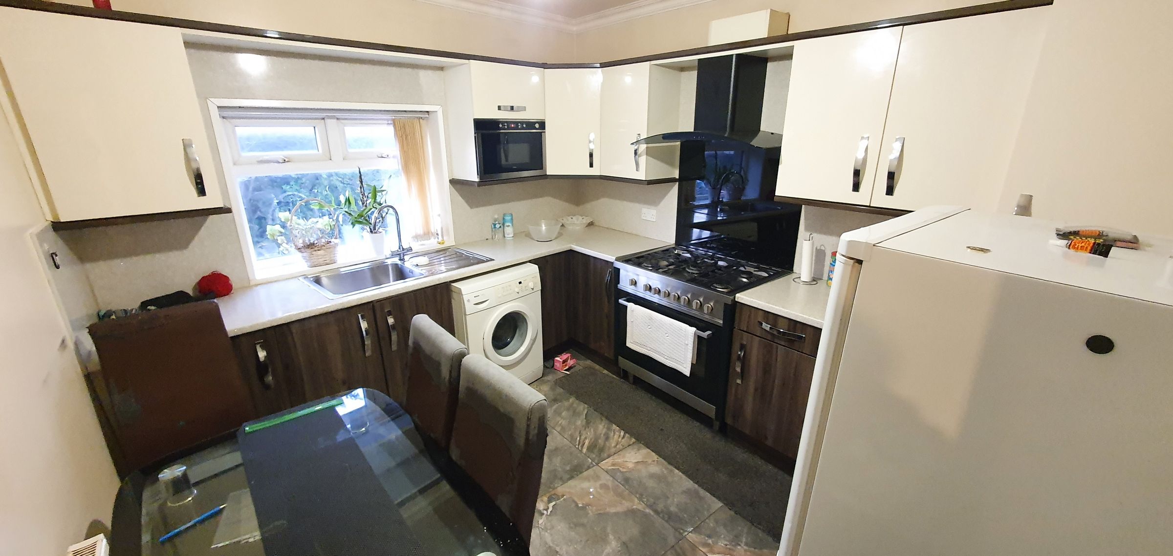 4 bed flat to rent in Leeds Old Rd, Bradford BD3 - Zoopla