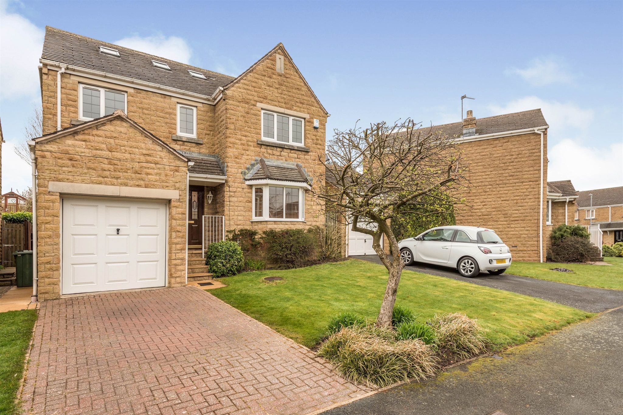 6 Bed Detached House For Sale In Pavilion Way Meltham Holmfirth Hd9